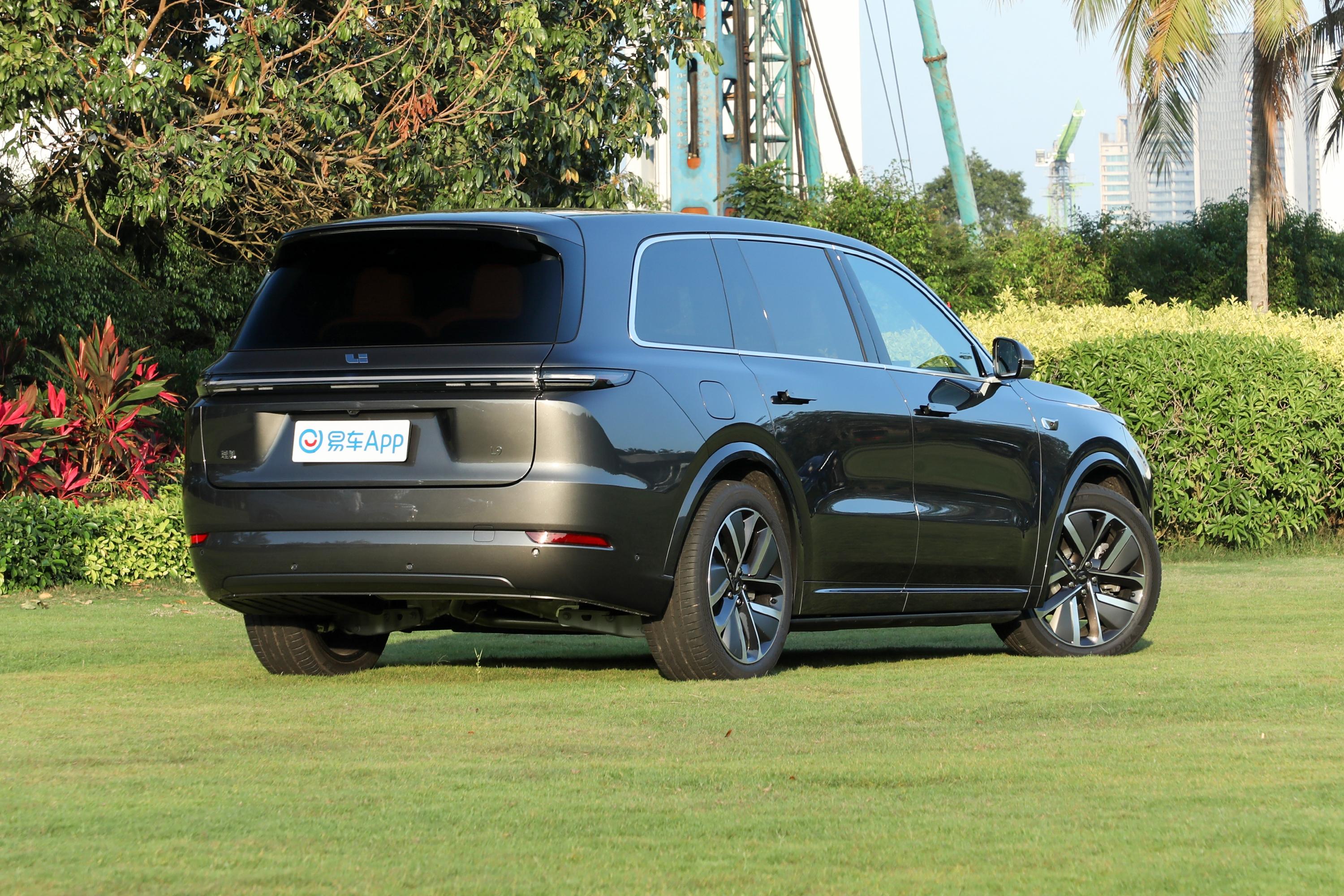 【理想L9L9 Ultra侧后45度车头向右水平图片-汽车图片大全】-易车