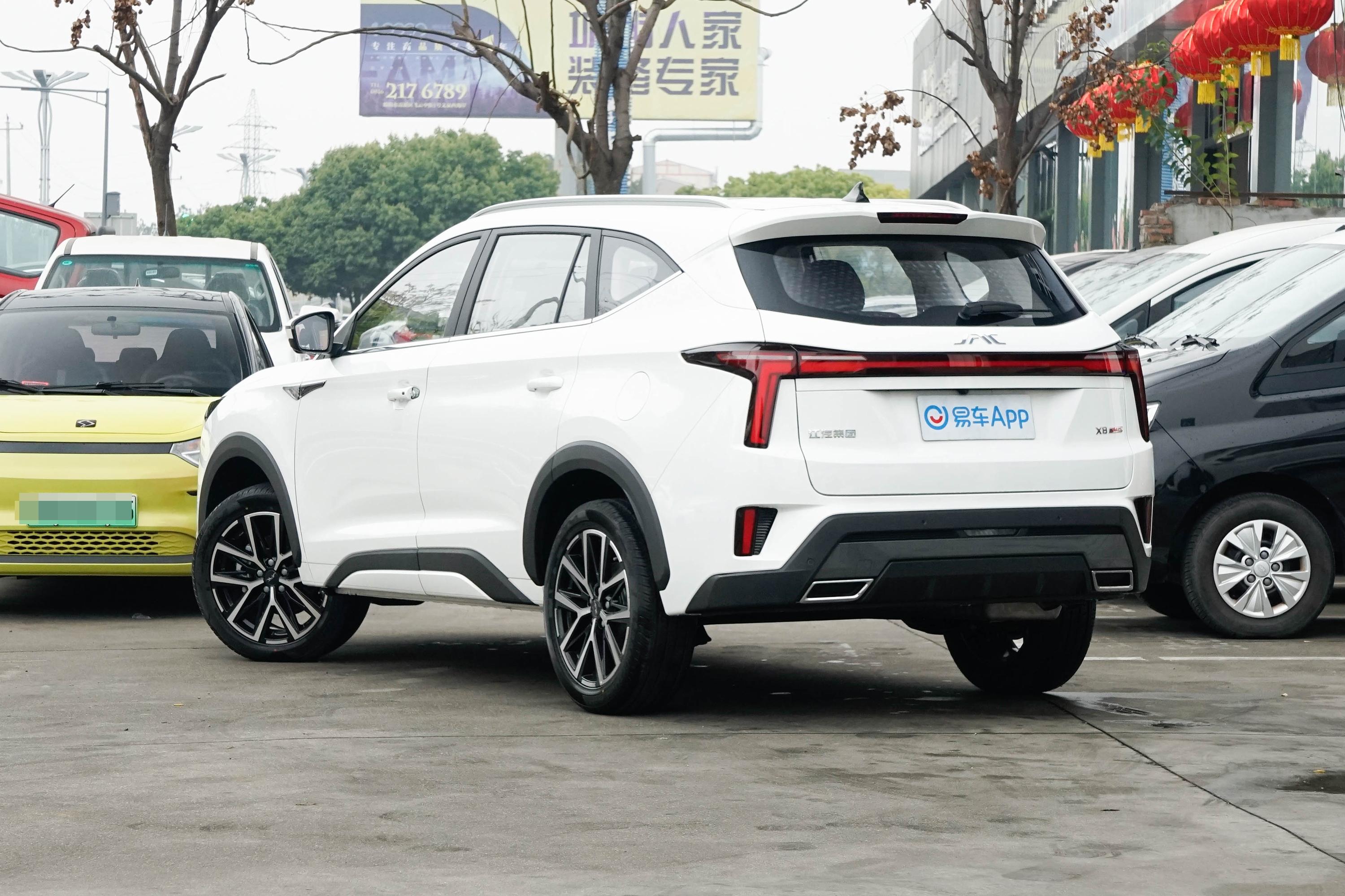 【江淮X8 PLUS1.5T 双离合智享版 5座侧后45度车头向左水平图片-汽车图片大全】-易车