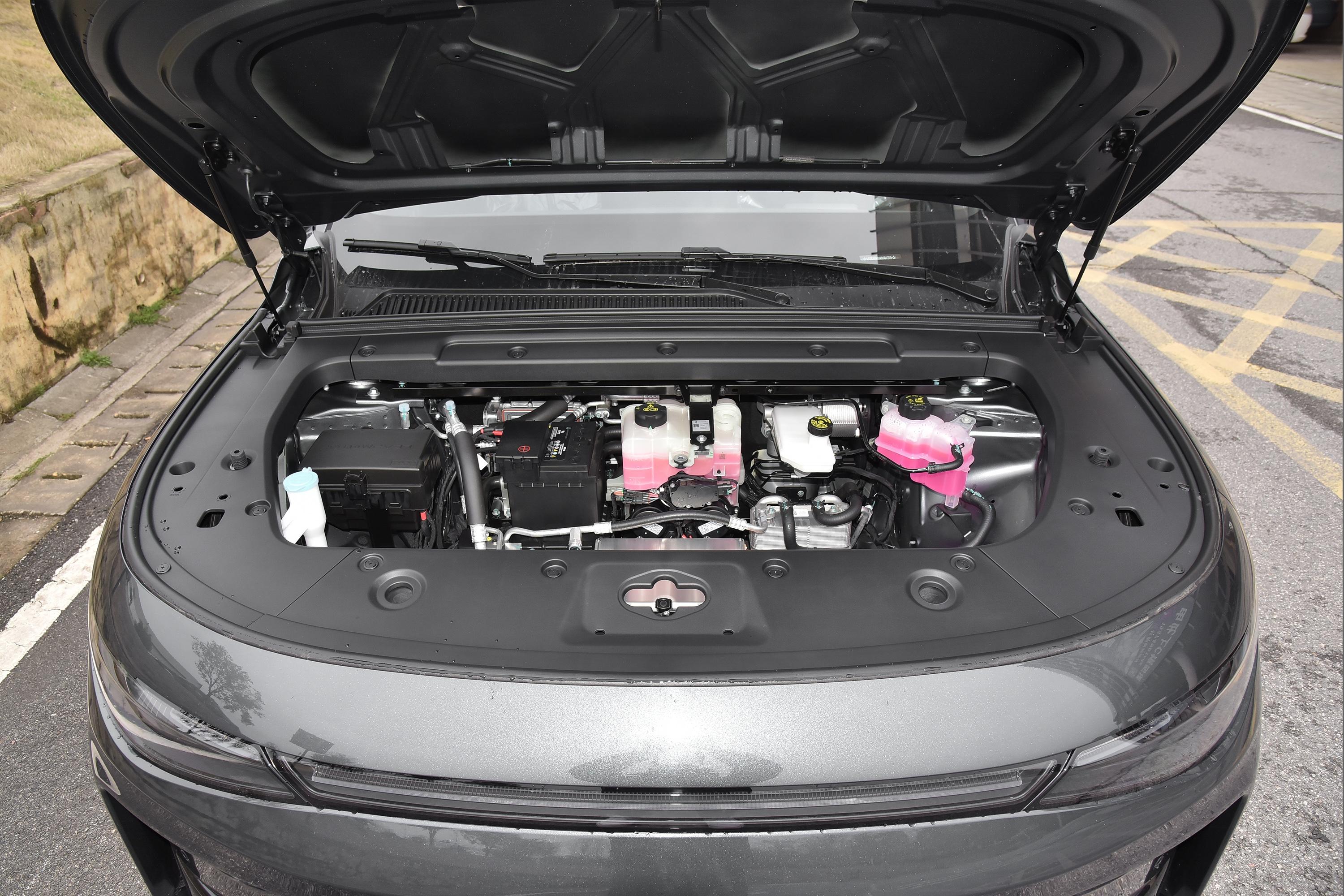 【零跑C10纯电版 530km 530智享版前舱整体图片-汽车图片大全】-易车