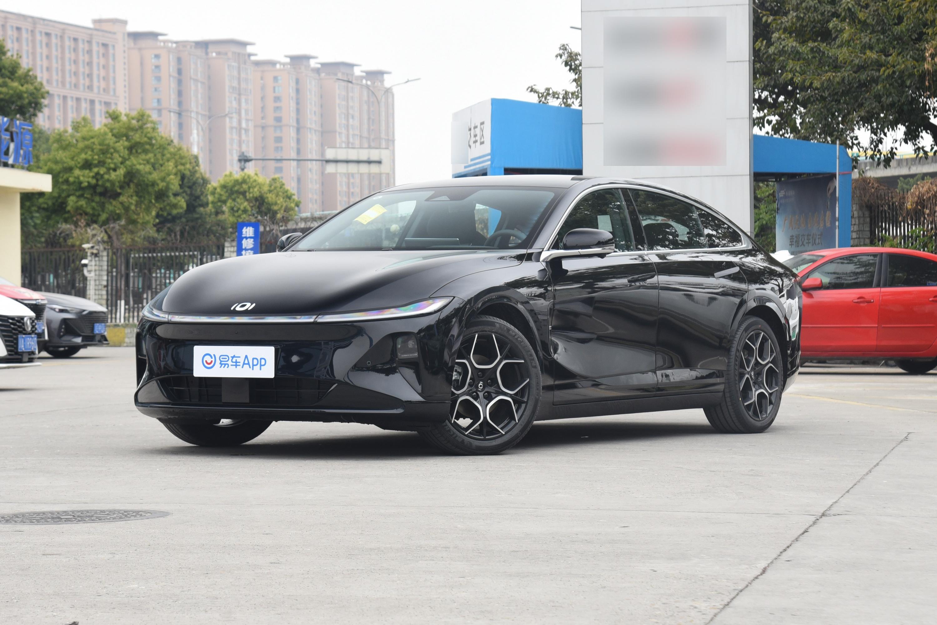 【长安启源A07纯电 真香版 515km 尊贵版 58.1kWh侧前45度车头向左水平图片-汽车图片大全】-易车