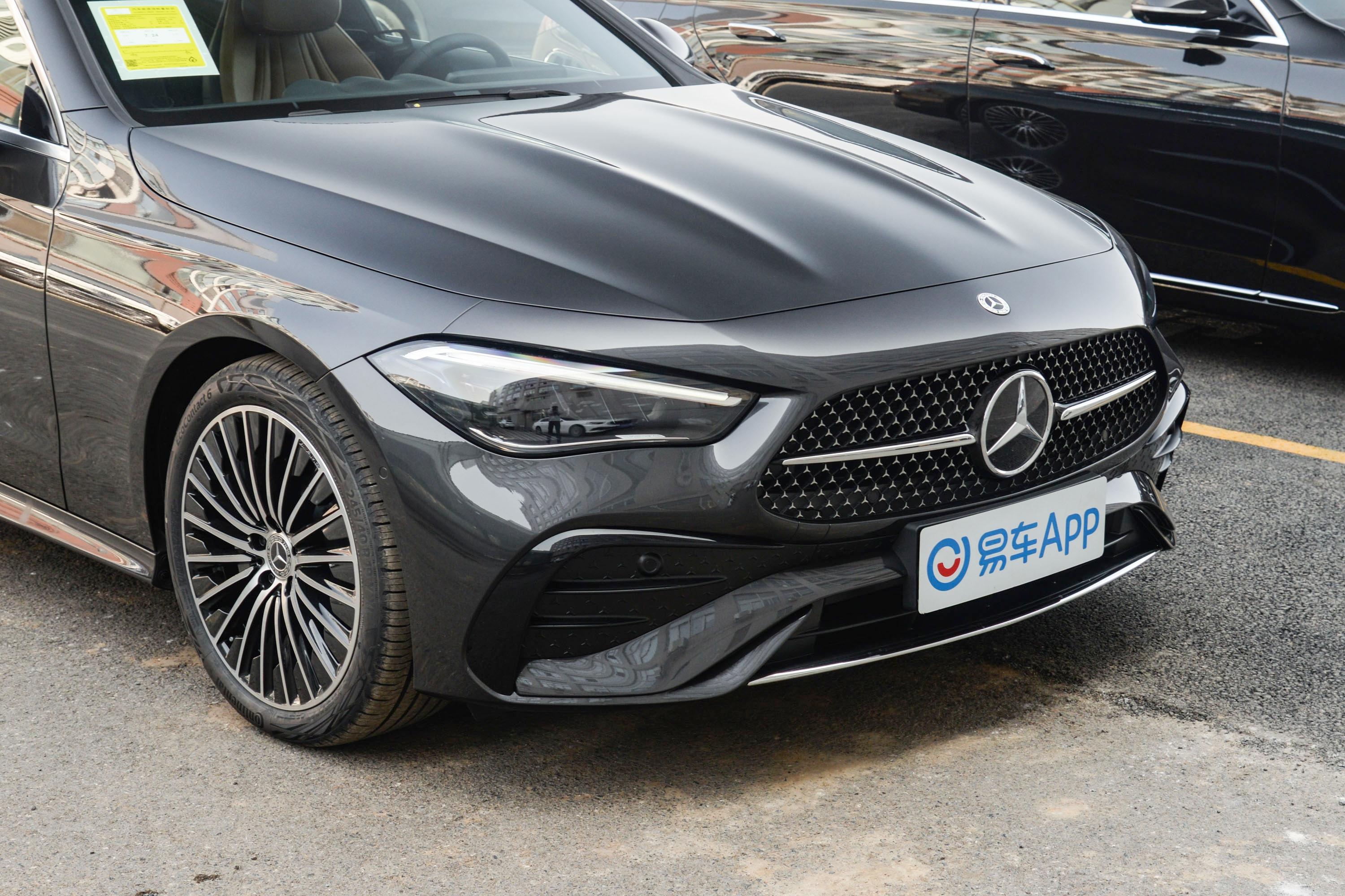 【奔驰CLECLE 260 轿跑车前格栅侧俯拍图片-汽车图片大全】-易车