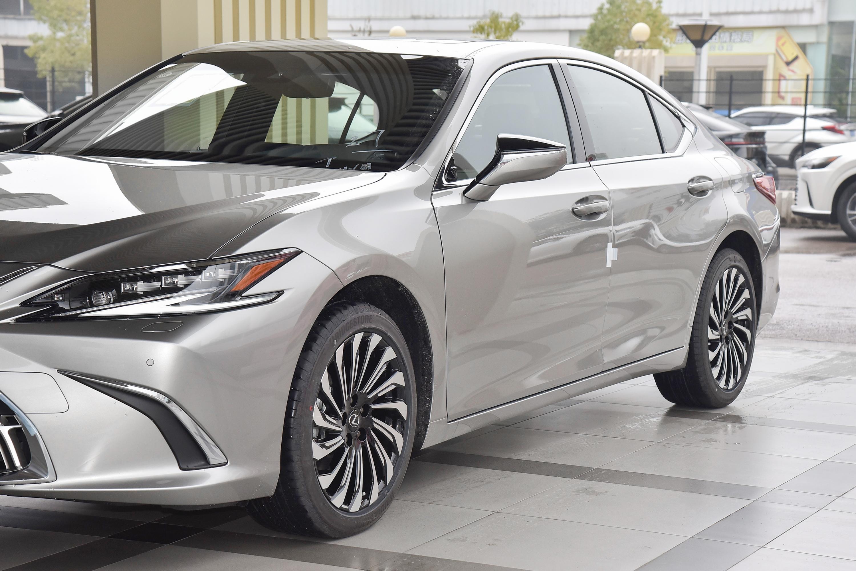 【雷克萨斯ES200 特别限定版外观细节图片-汽车图片大全】-易车