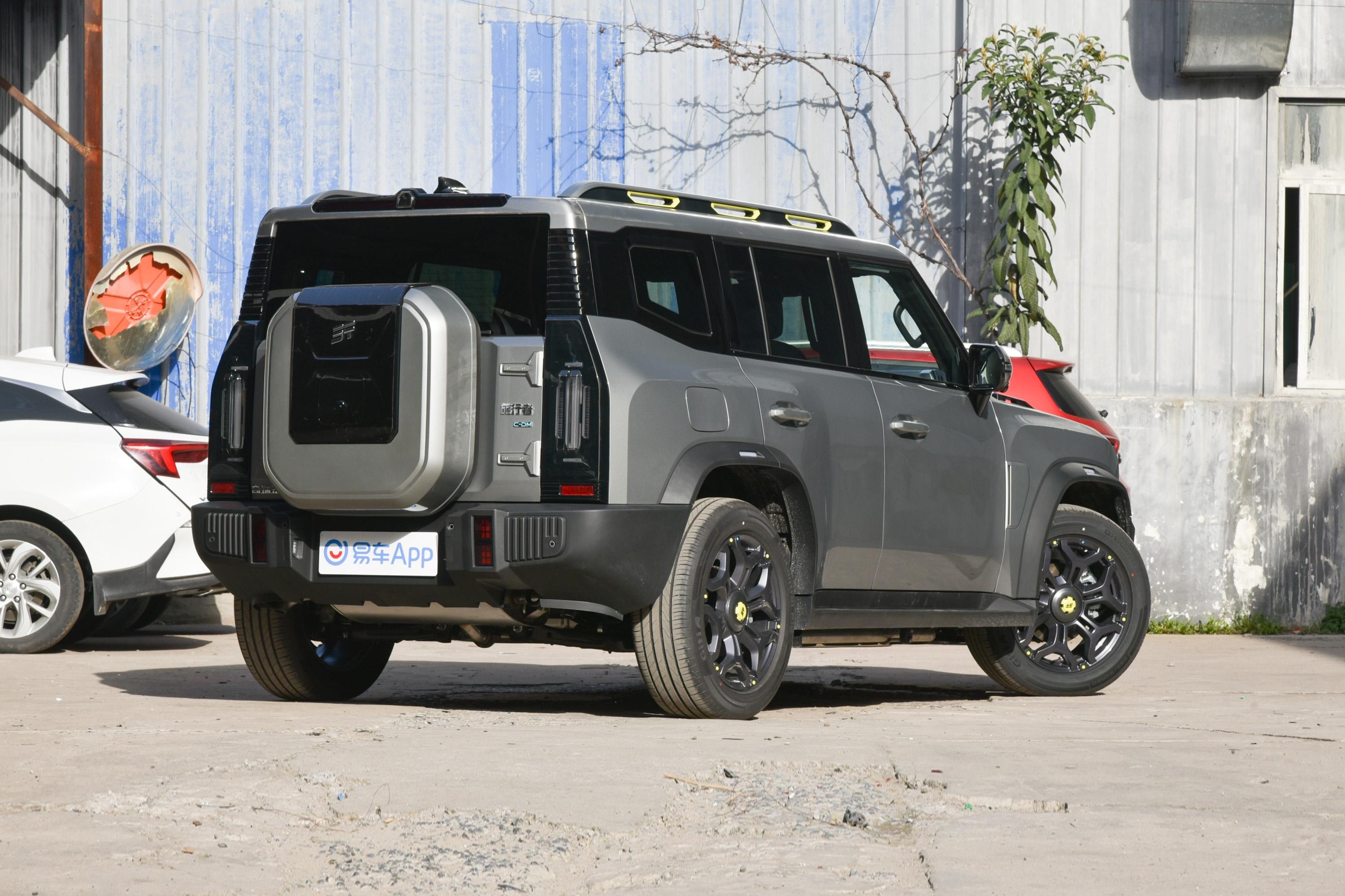 【捷途山海T21.5T 208km 两驱山野版侧后45度车头向右水平图片-汽车图片大全】-易车