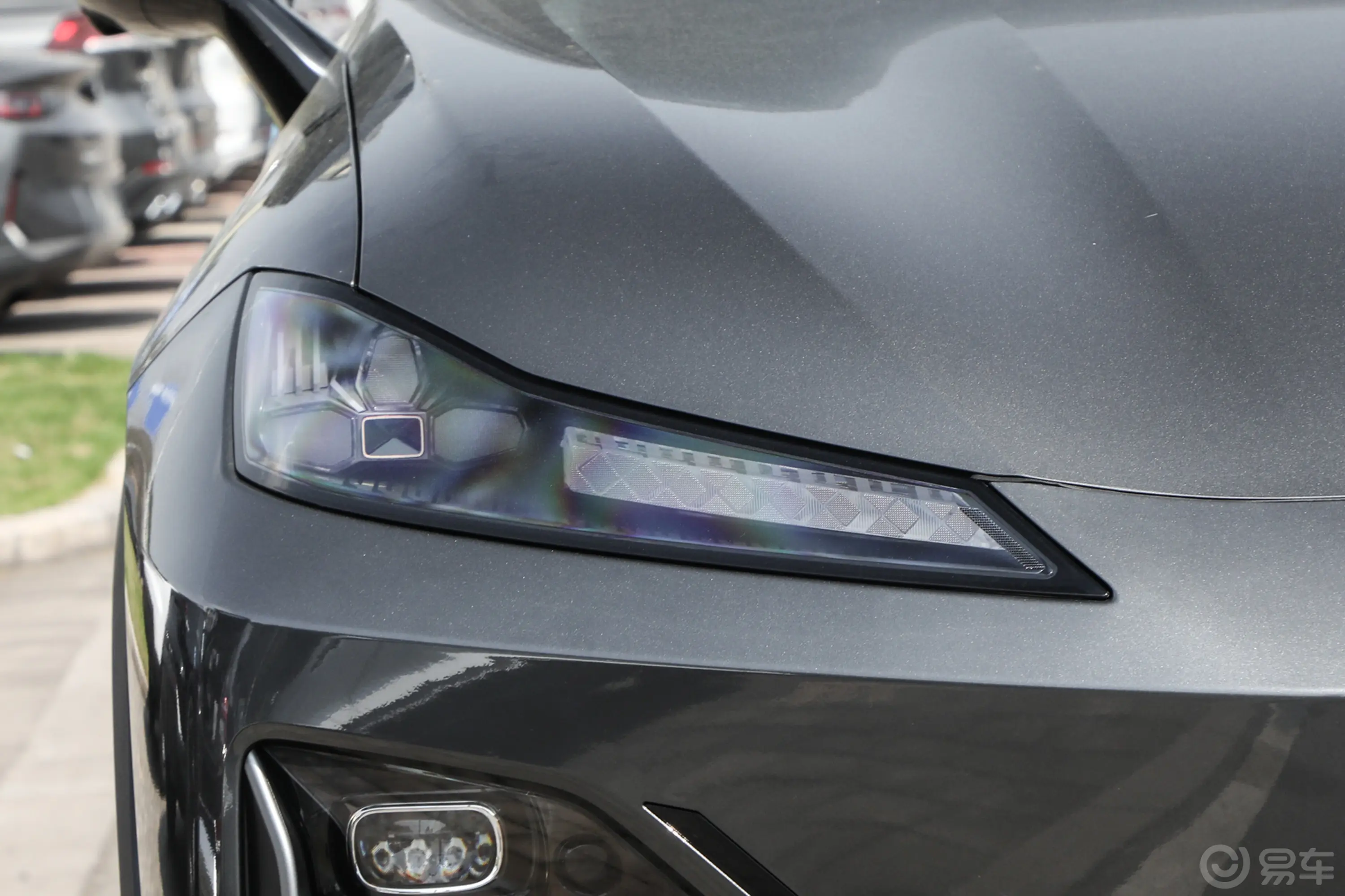 【深蓝S07增程版 121km 121Pro荣耀版外观灯组图片-汽车图片大全】-易车