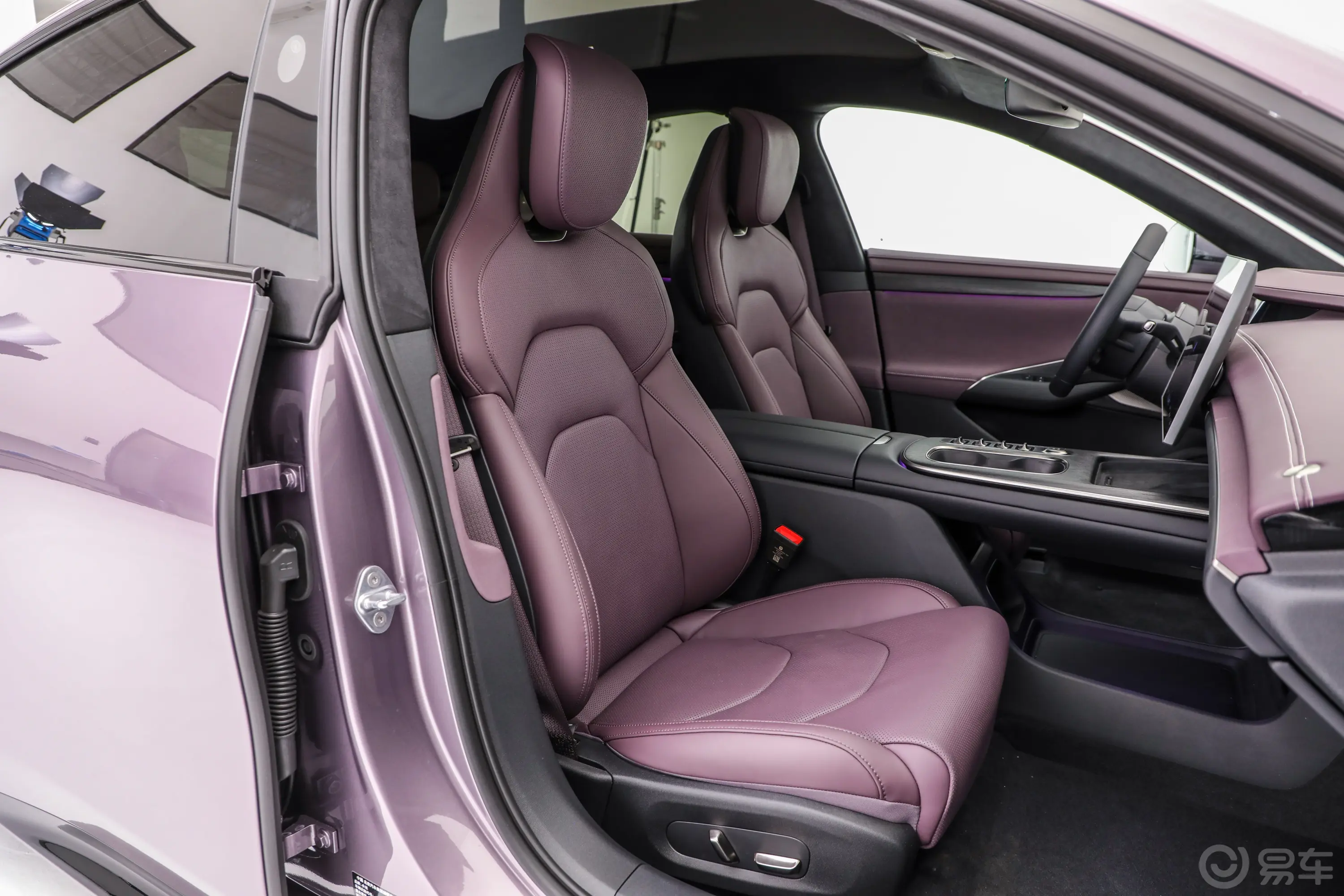 【小米SU7800km 四驱Max超长续航版副驾驶座椅图片-汽车图片大全】-易车