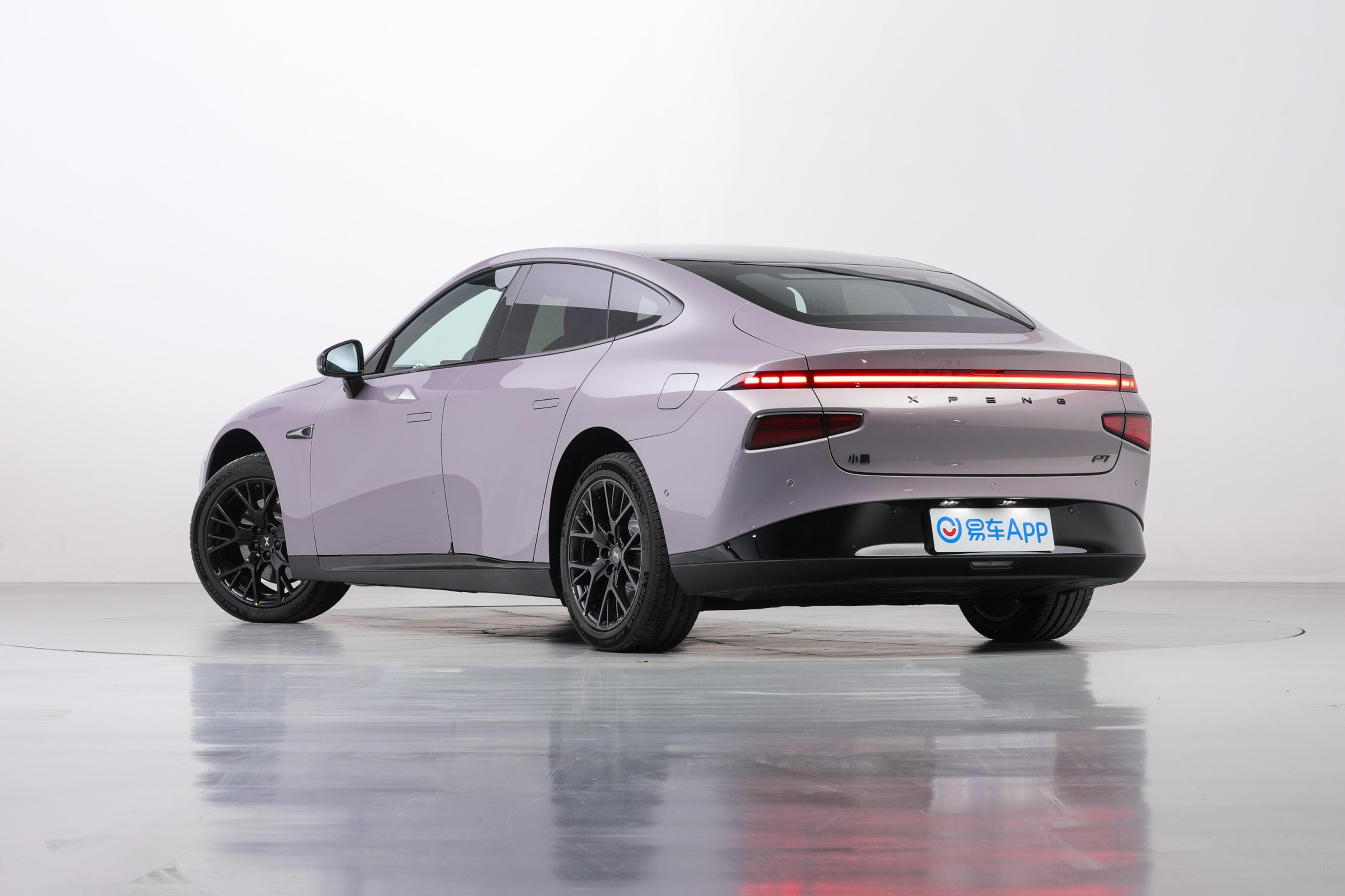 【小鹏P7P7i 702 后驱Max鹏翼版侧后45度车头向左水平图片-汽车图片大全】-易车