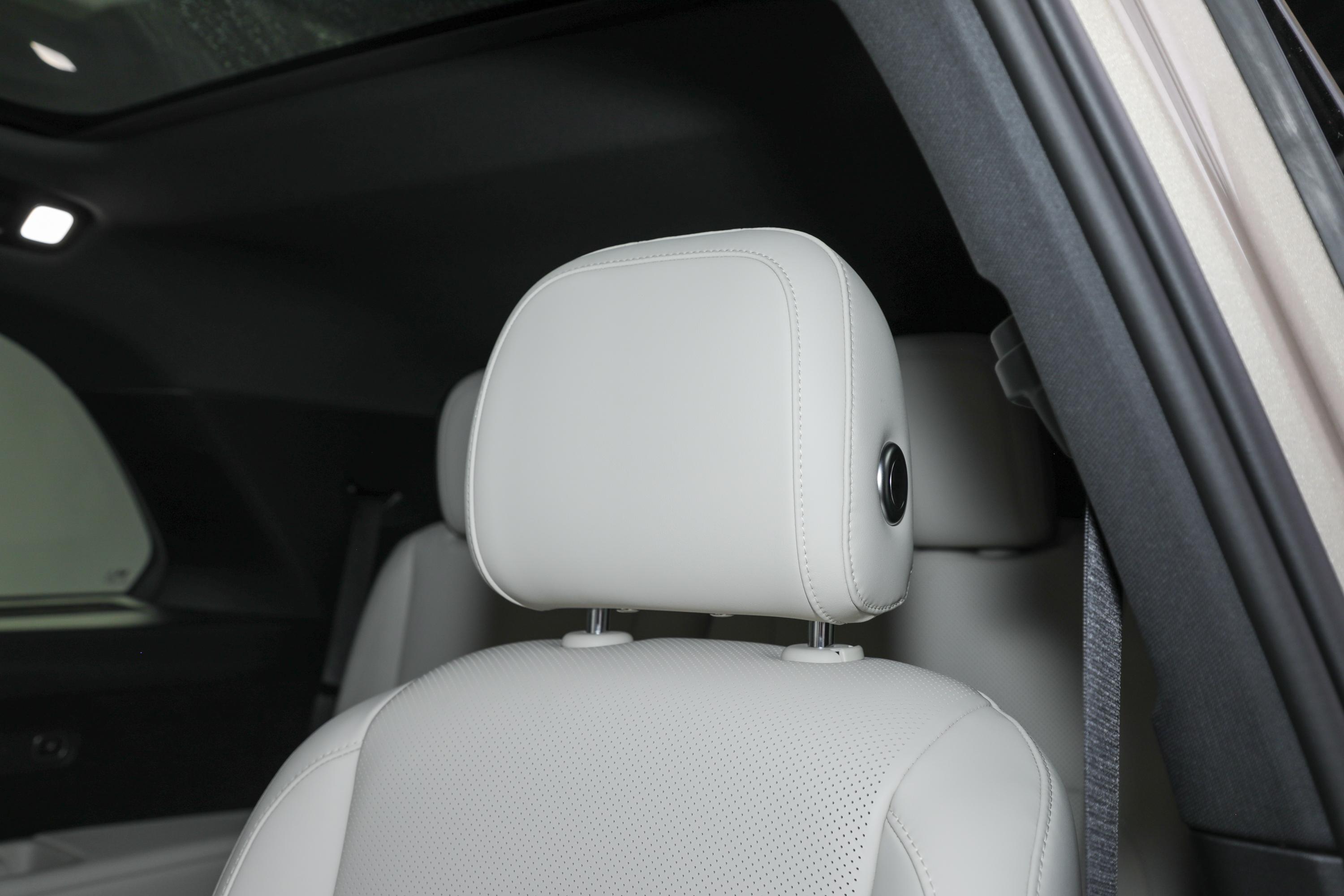 【理想L8L8 Pro后排空间图片-汽车图片大全】-易车