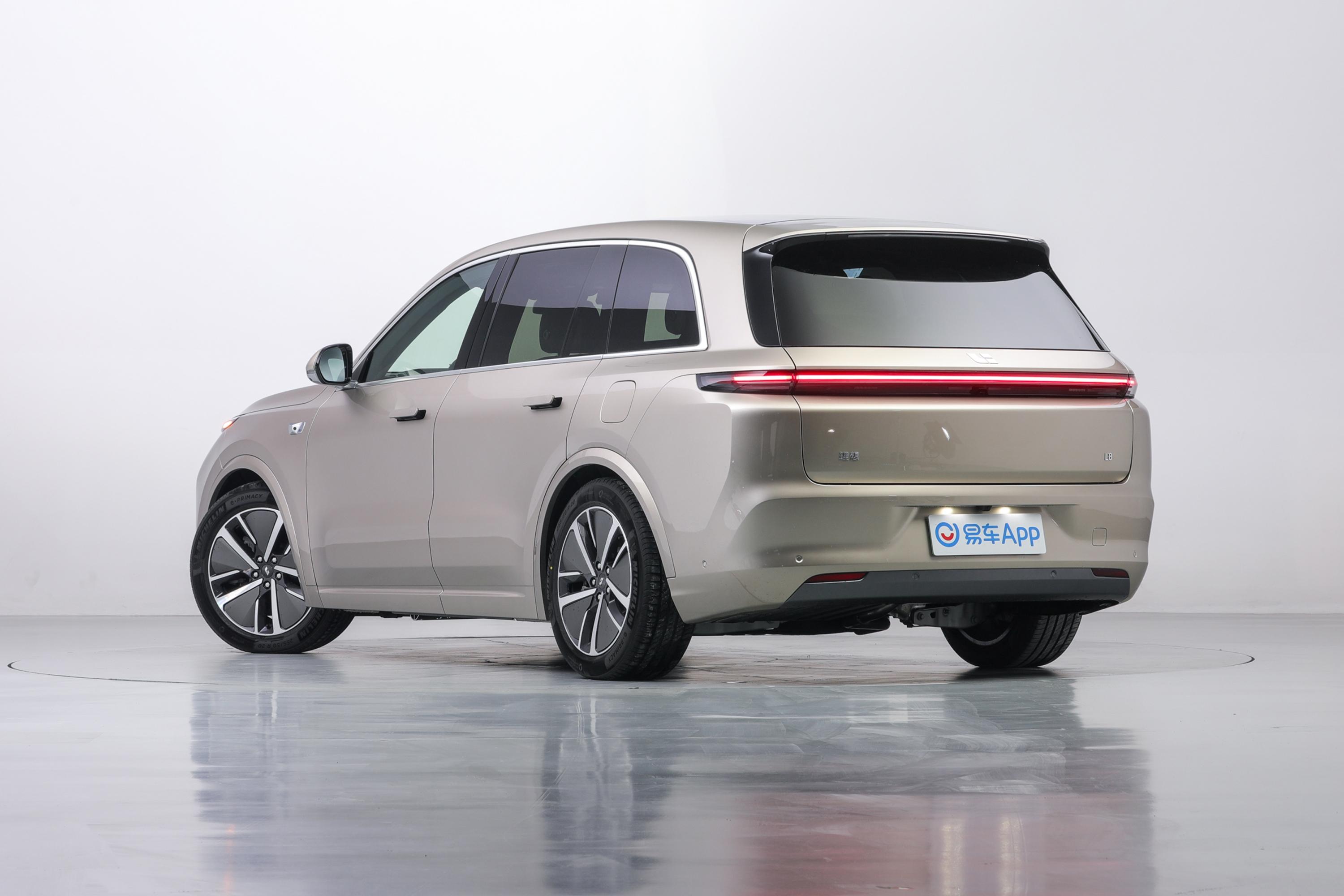 【理想L8L8 Pro侧后45度车头向左水平图片-汽车图片大全】-易车