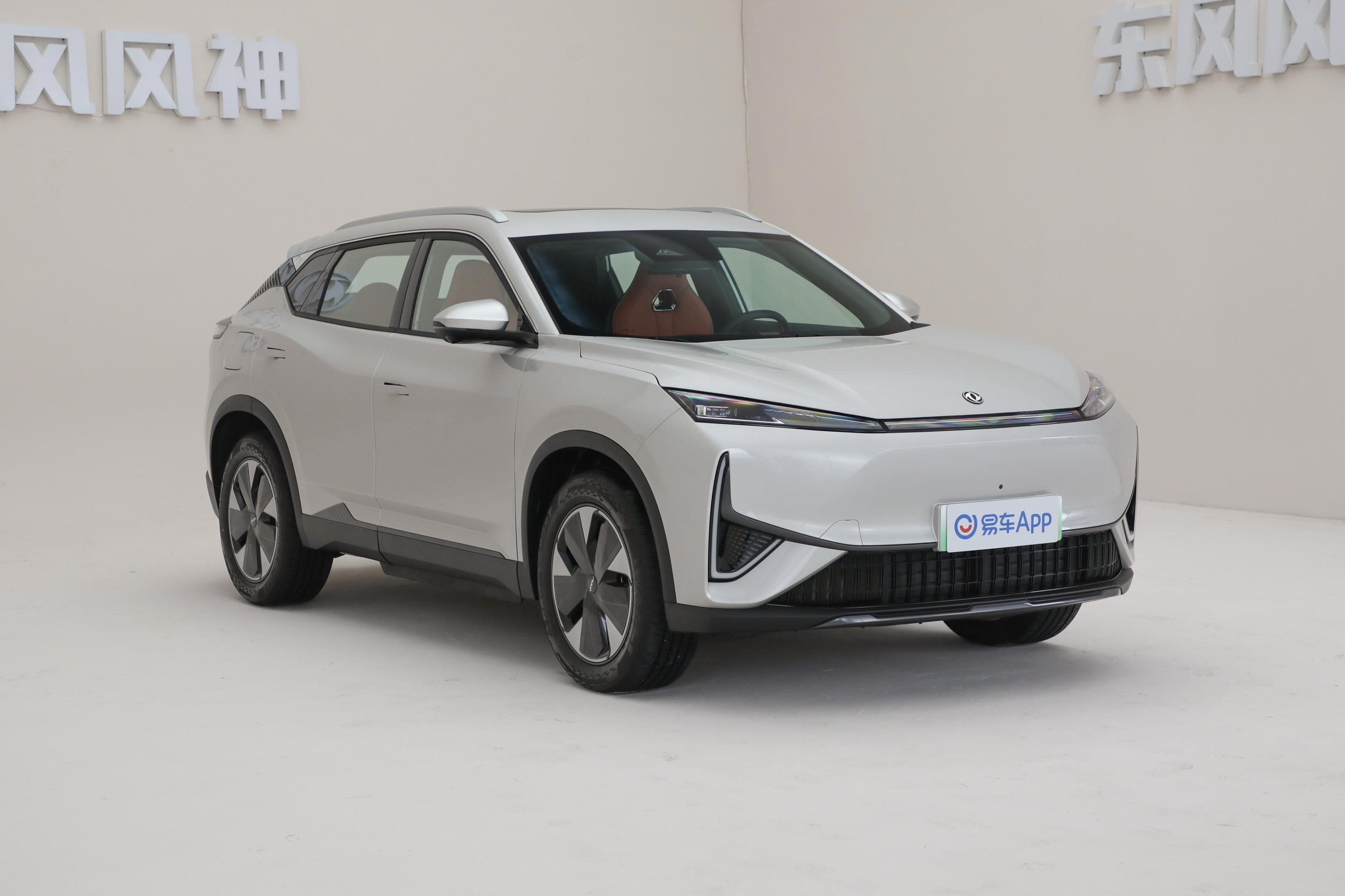 【风神L7新能源1.5T 205km 205Plus侧前45度车头向右水平图片-汽车图片大全】-易车