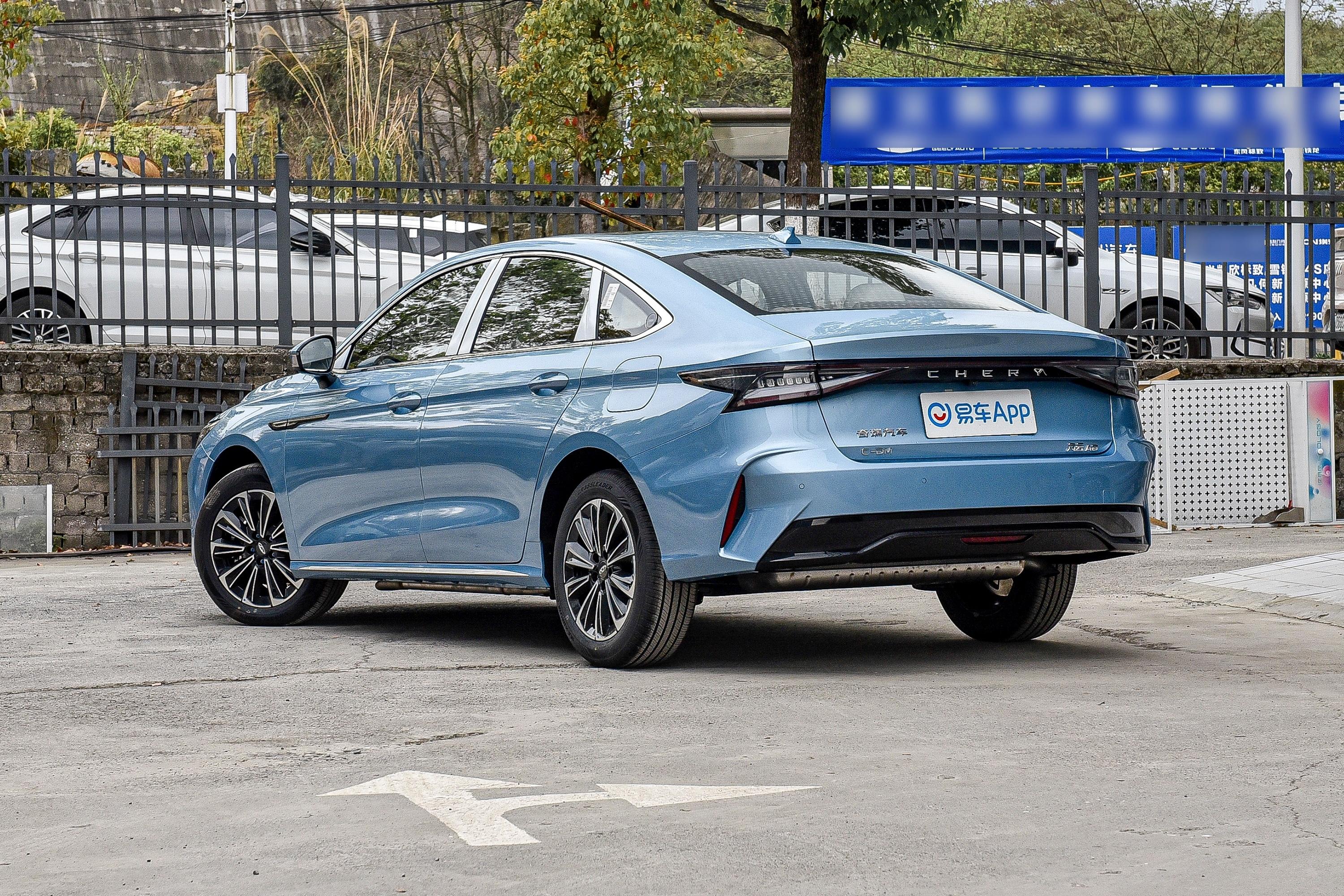 【风云A8远航版 1.5T 127km 豪华型侧后45度车头向左水平图片-汽车图片大全】-易车