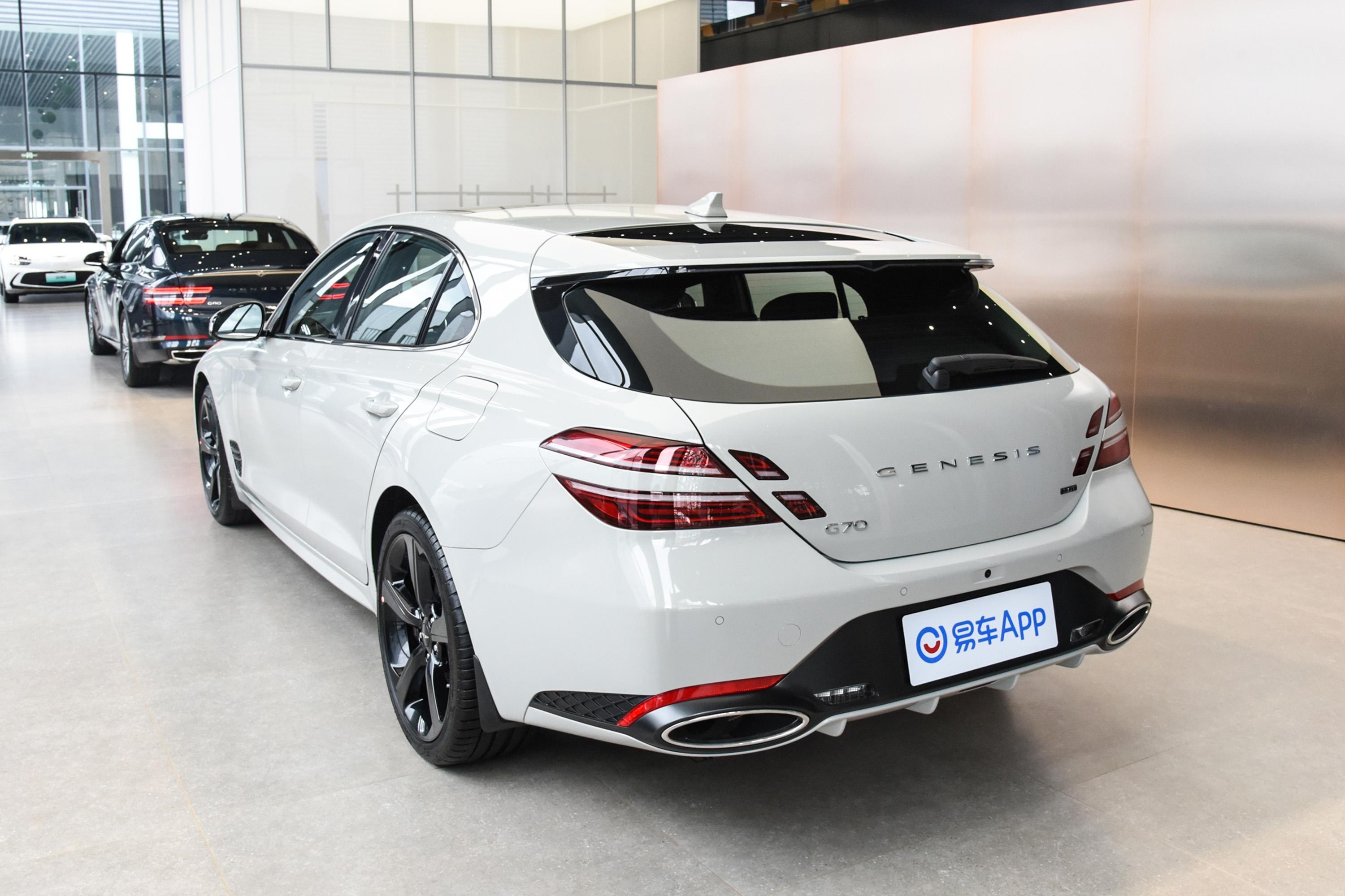 【捷尼赛思G70猎型版 2.0T 两驱豪华版侧后45度车头向左水平图片-汽车图片大全】-易车