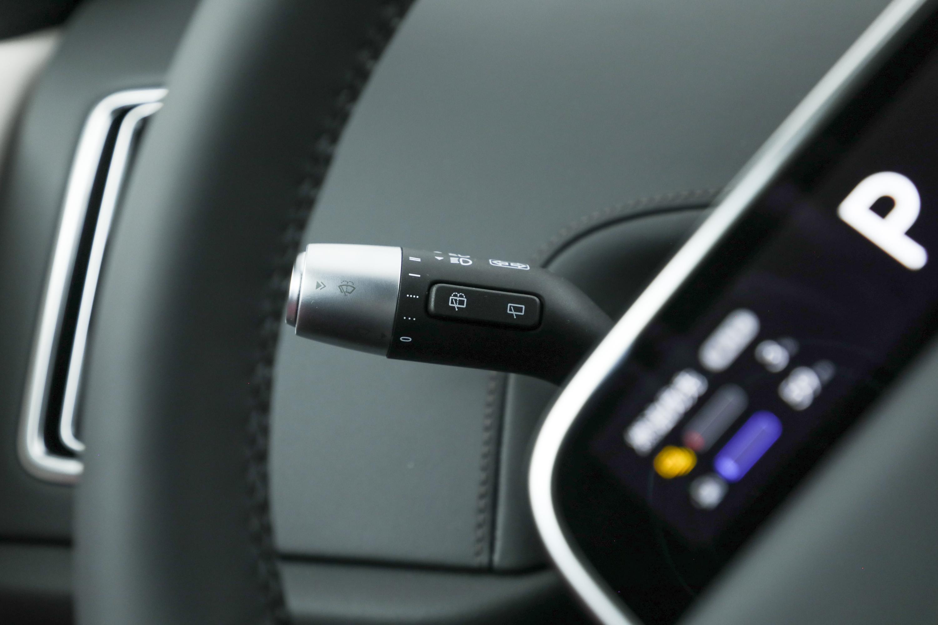 【理想L6Pro灯光控制区图片-汽车图片大全】-易车