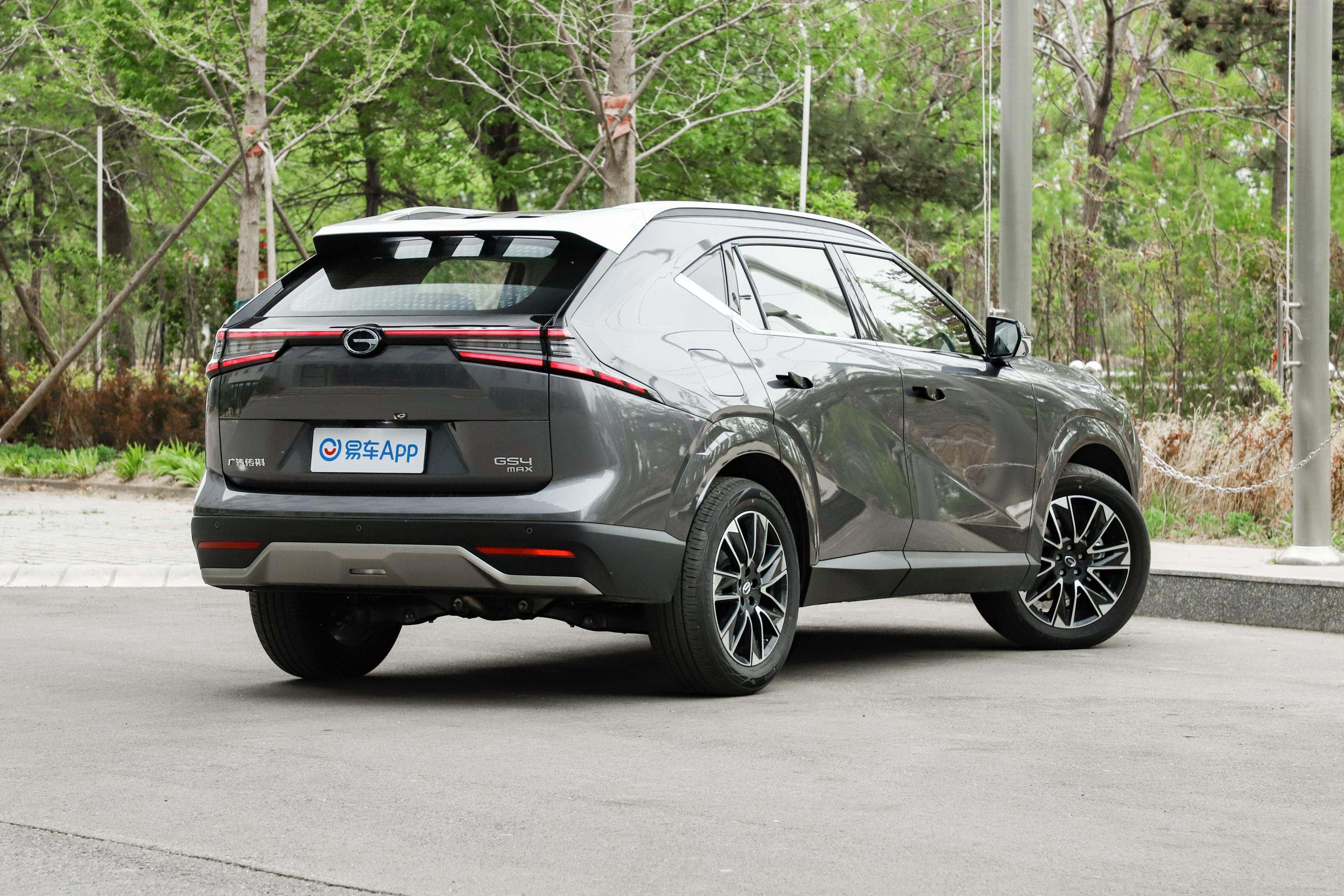 【传祺GS4MAX 1.5T 旗舰版侧后45度车头向右水平图片-汽车图片大全】-易车