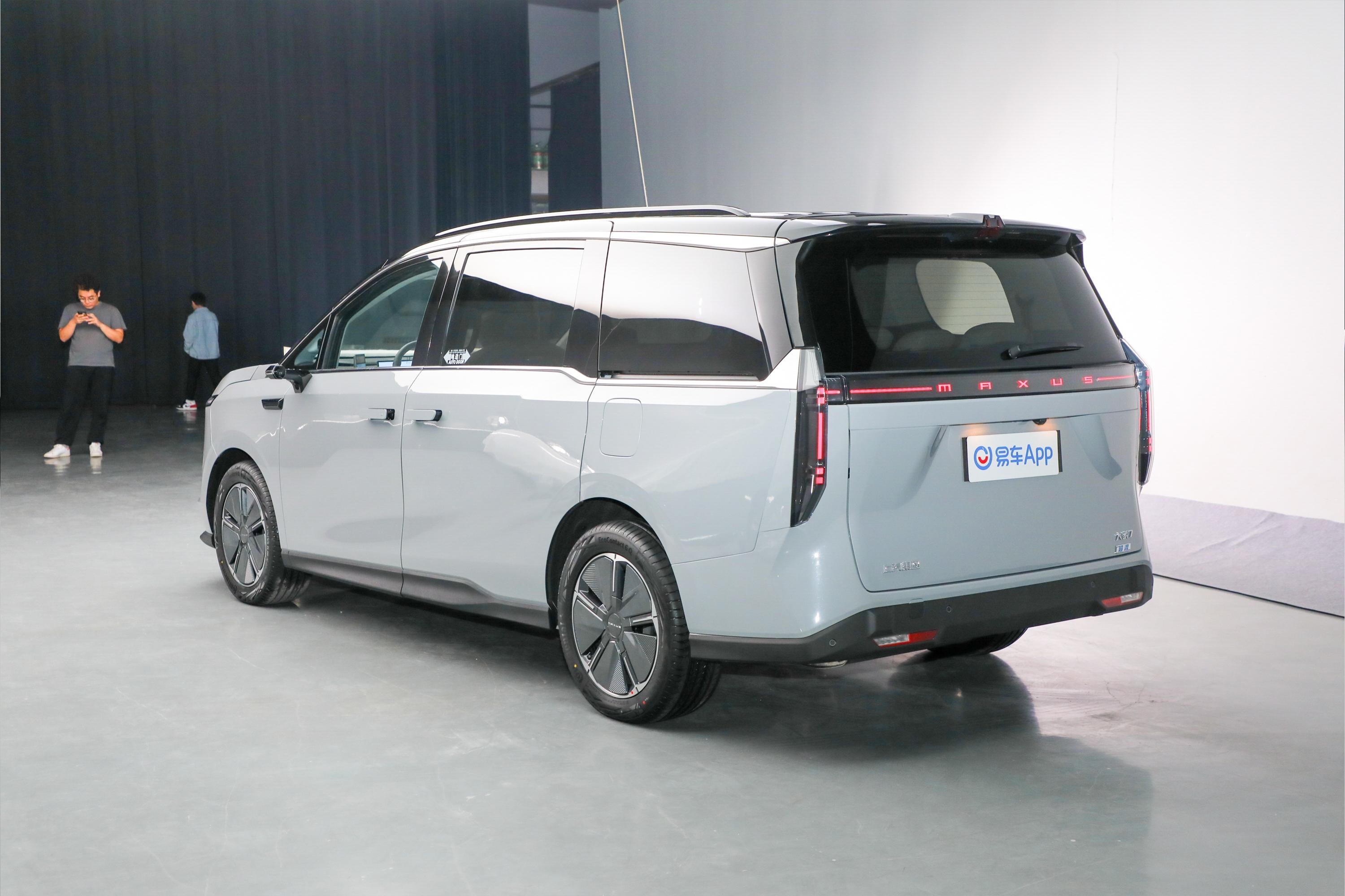 【大家7超混 1.5T 230km 超长续航旗舰版 7座侧后45度车头向左水平图片-汽车图片大全】-易车