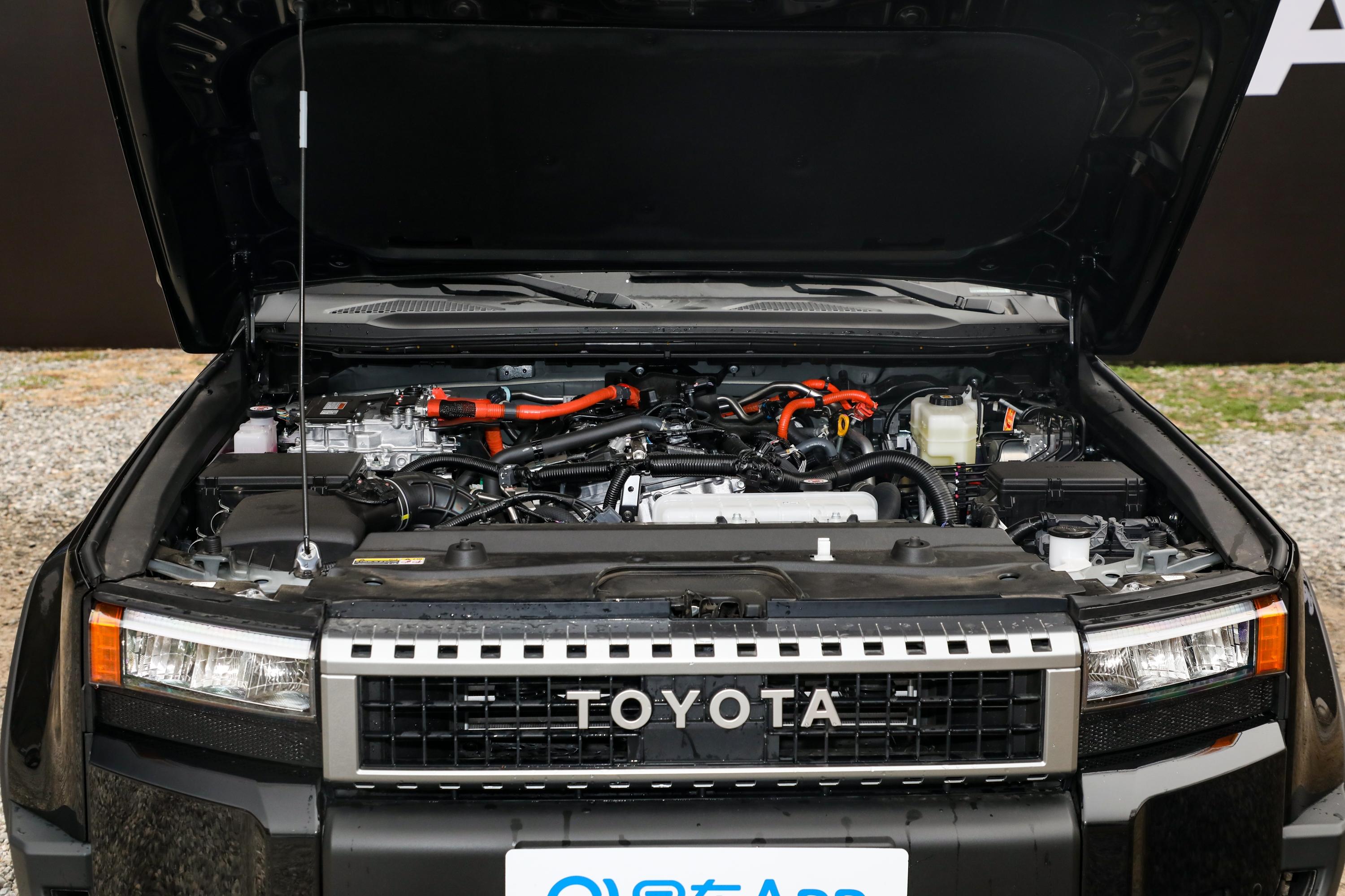 【普拉多双擎 2.4T 全能TX版 5座前舱整体图片-汽车图片大全】-易车