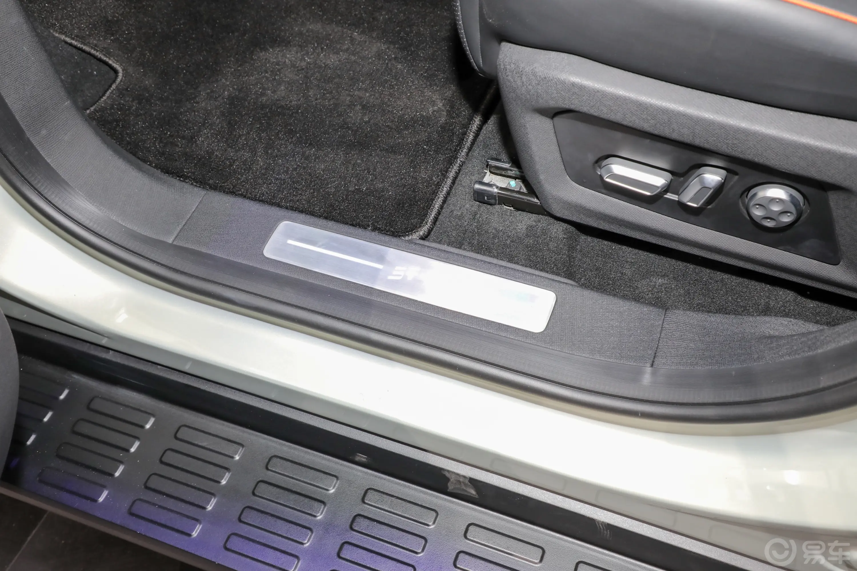 【捷途山海T11.5T 高配版内饰图片-汽车图片大全】-易车