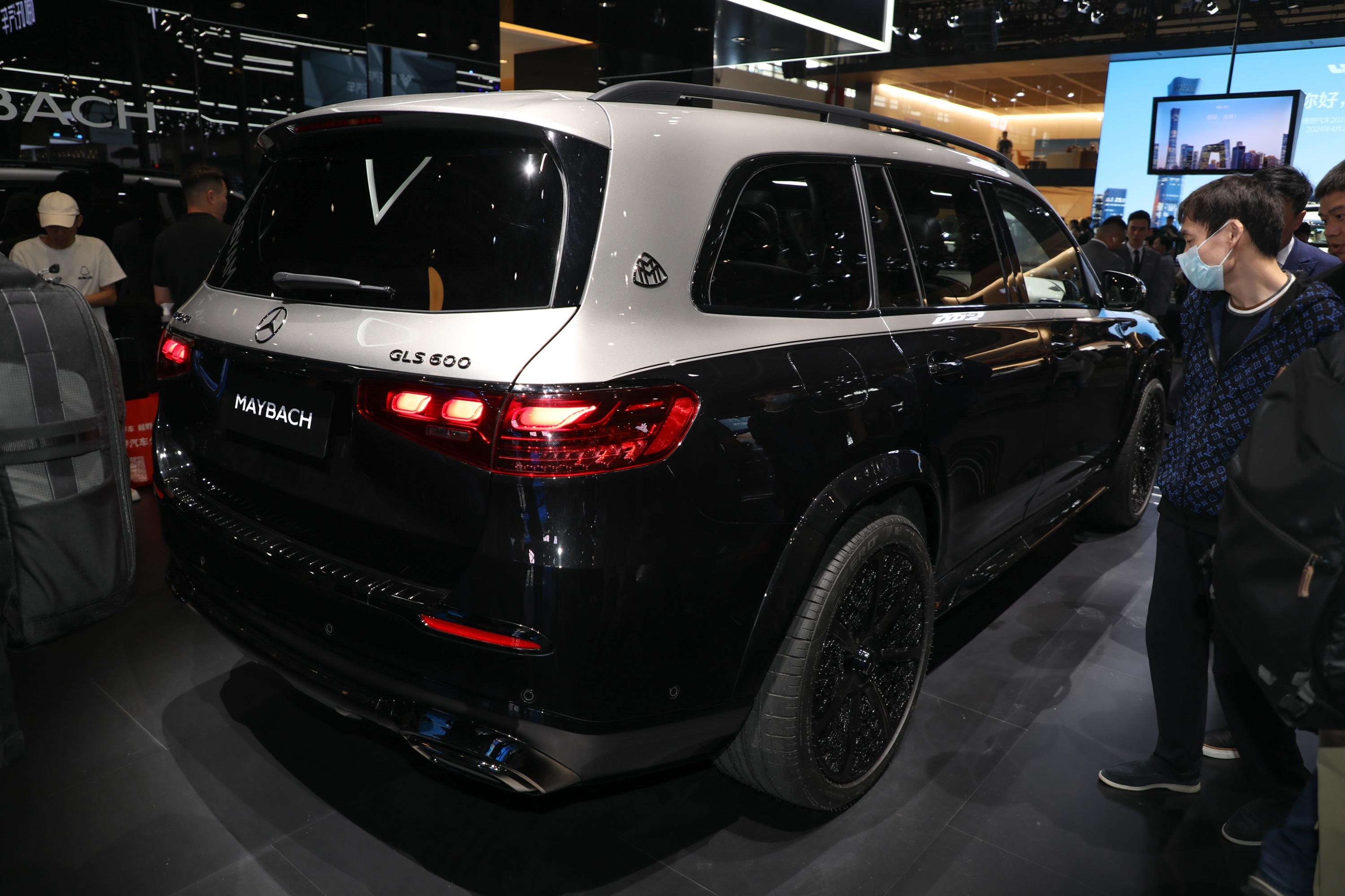 【迈巴赫GLSGLS 600 4MATIC 极夜版外观图片-汽车图片大全】-易车