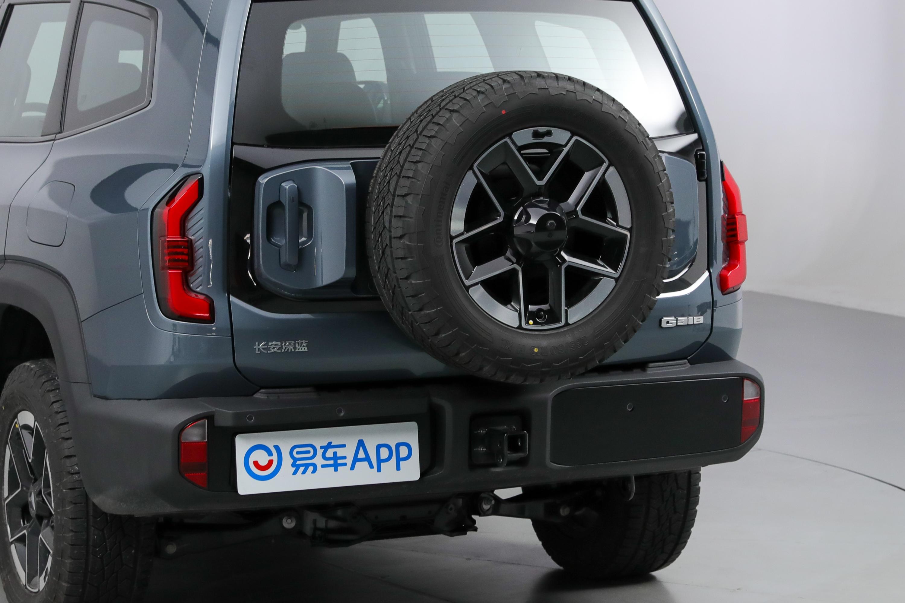 【深蓝G318174km 四驱空悬版车尾特写图片-汽车图片大全】-易车