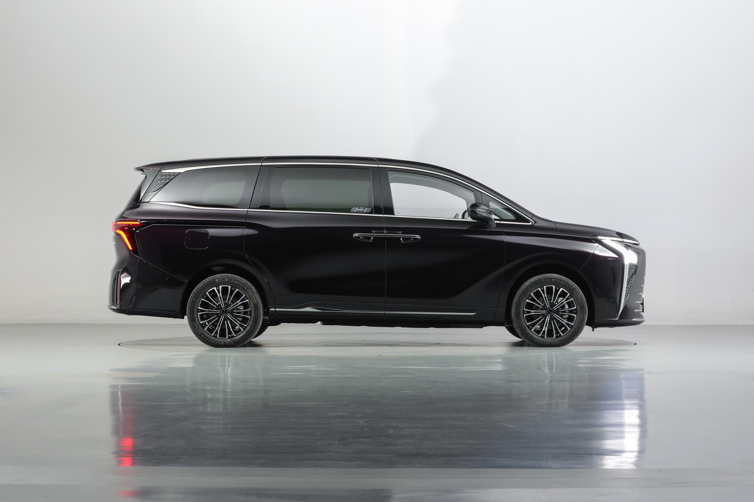 【星海V9青云梯系列 1.5T 200km 尊贵型正侧车头向右水平图片-汽车图片大全】-易车