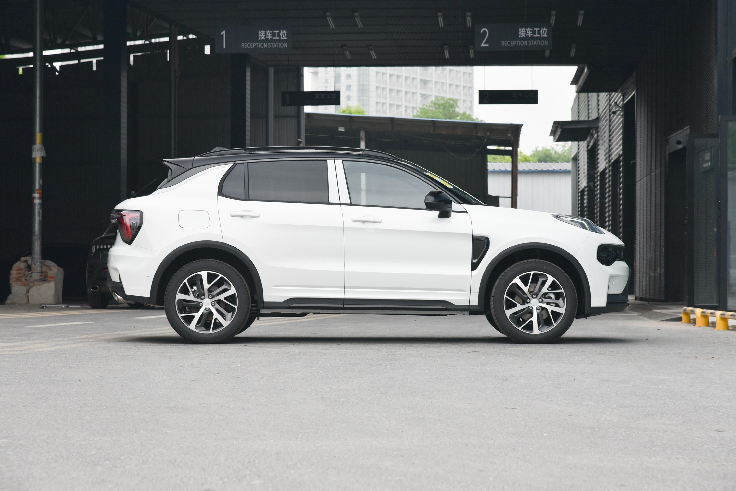 【领克012.0T 四驱劲Halo正侧车头向右水平图片-汽车图片大全】-易车