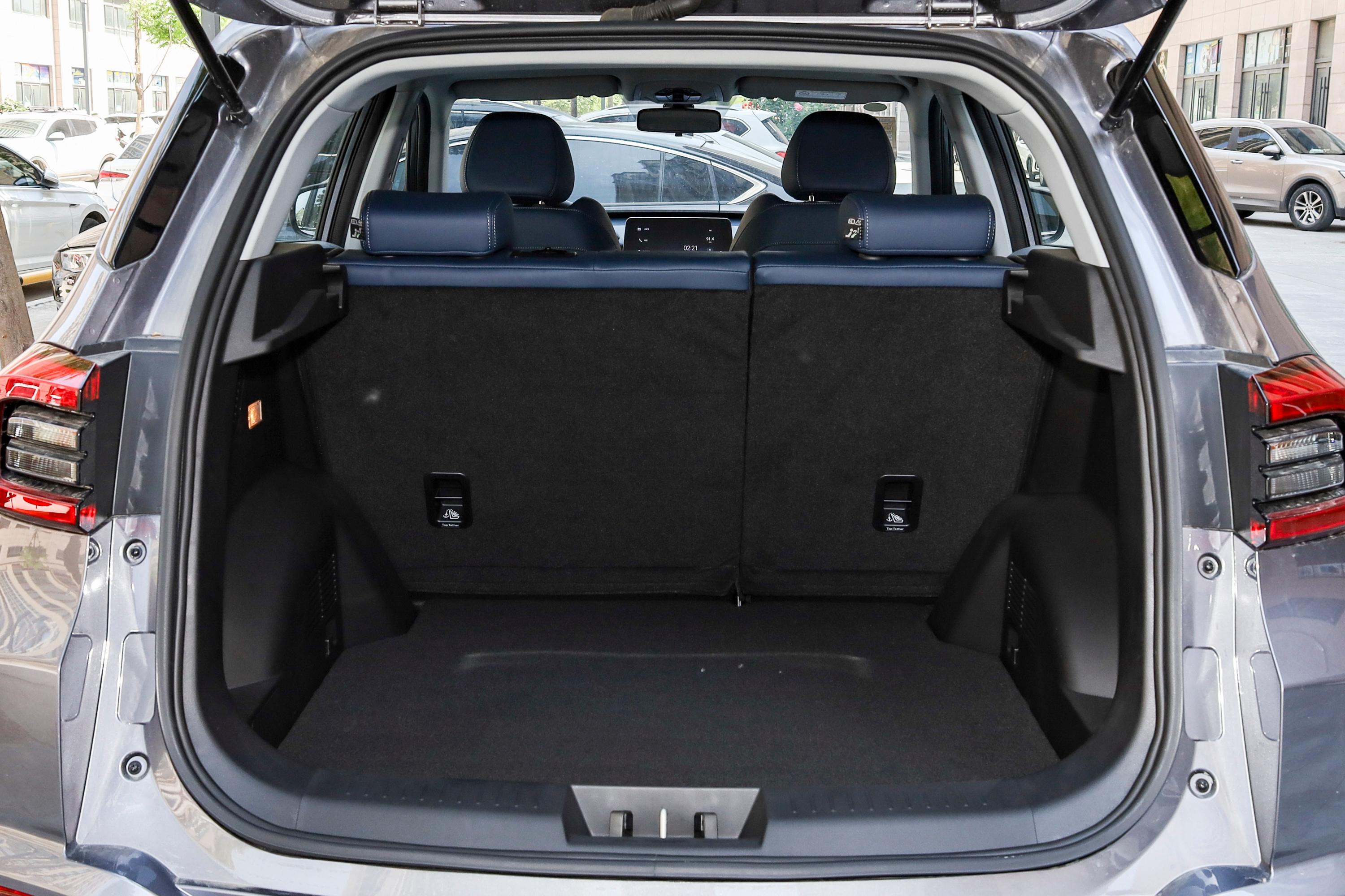 【瑞虎5x惠民版 1.5L CVT时尚型后备厢空间特写图片-汽车图片大全】-易车