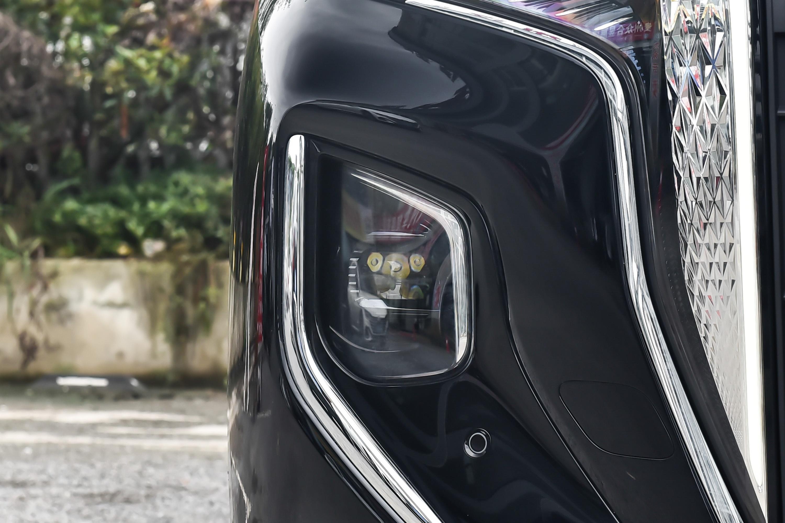 【红旗HQ92.0T 公务版外观灯组图片-汽车图片大全】-易车