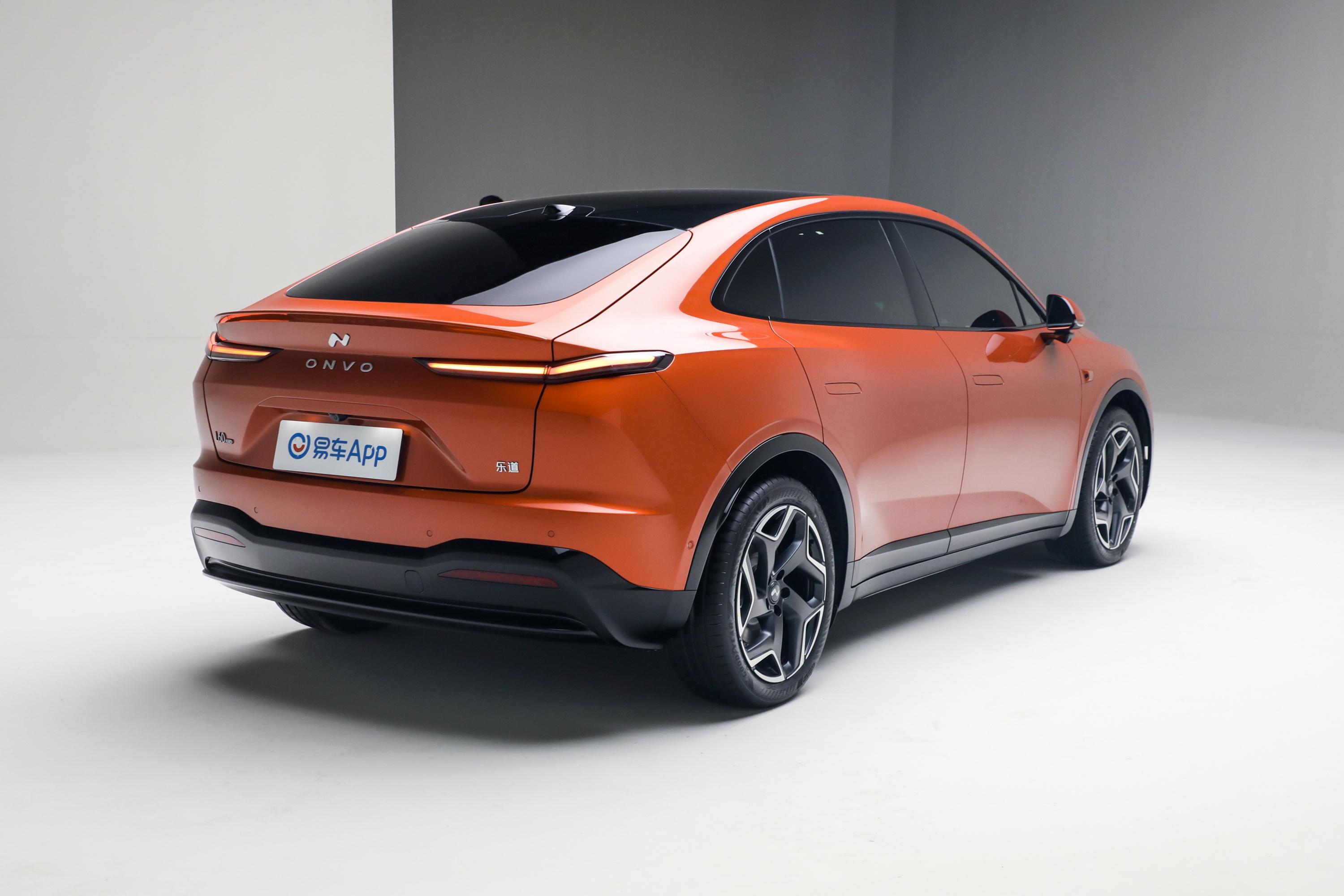 【乐道L60试装车侧后45度车头向右水平图片-汽车图片大全】-易车