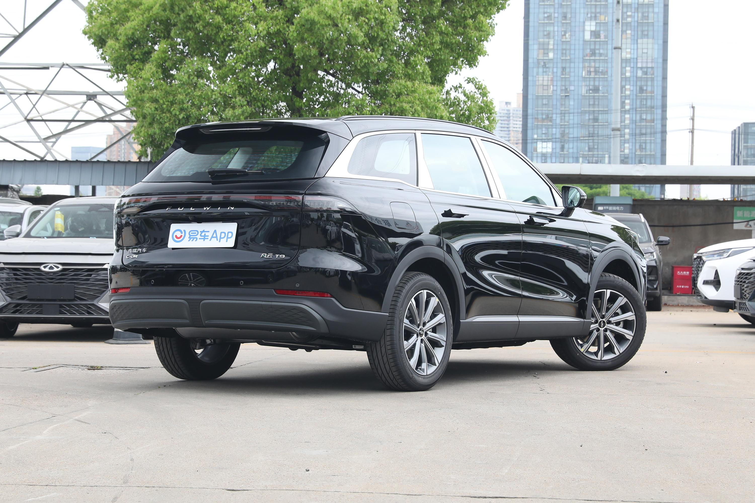 【风云T91.5T 120km 前驱长续航版标准型 三元锂 5座侧后45度车头向右水平图片-汽车图片大全】-易车