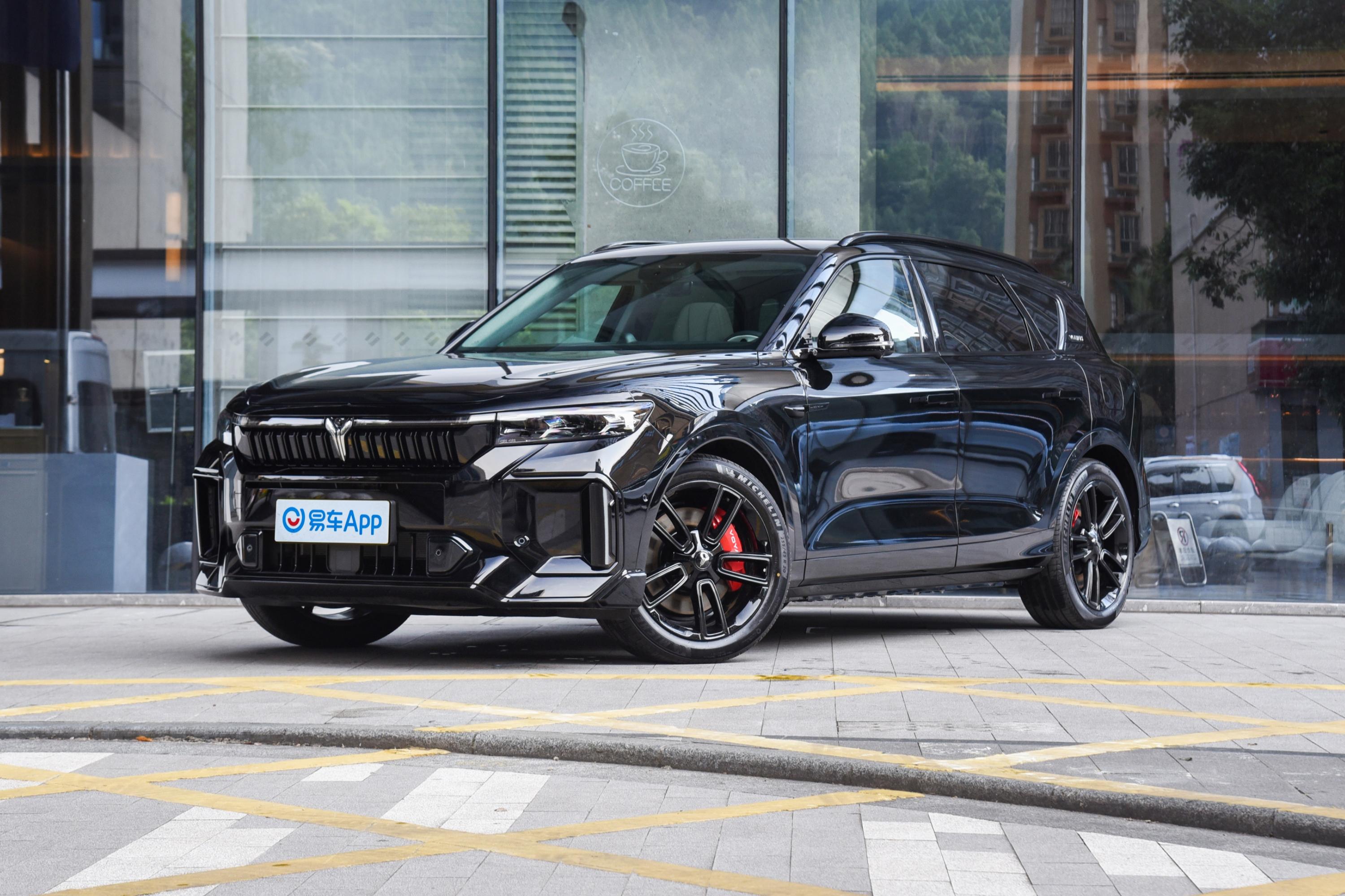 【岚图FREE318 259km 四驱探索版侧前45度车头向左水平图片-汽车图片大全】-易车