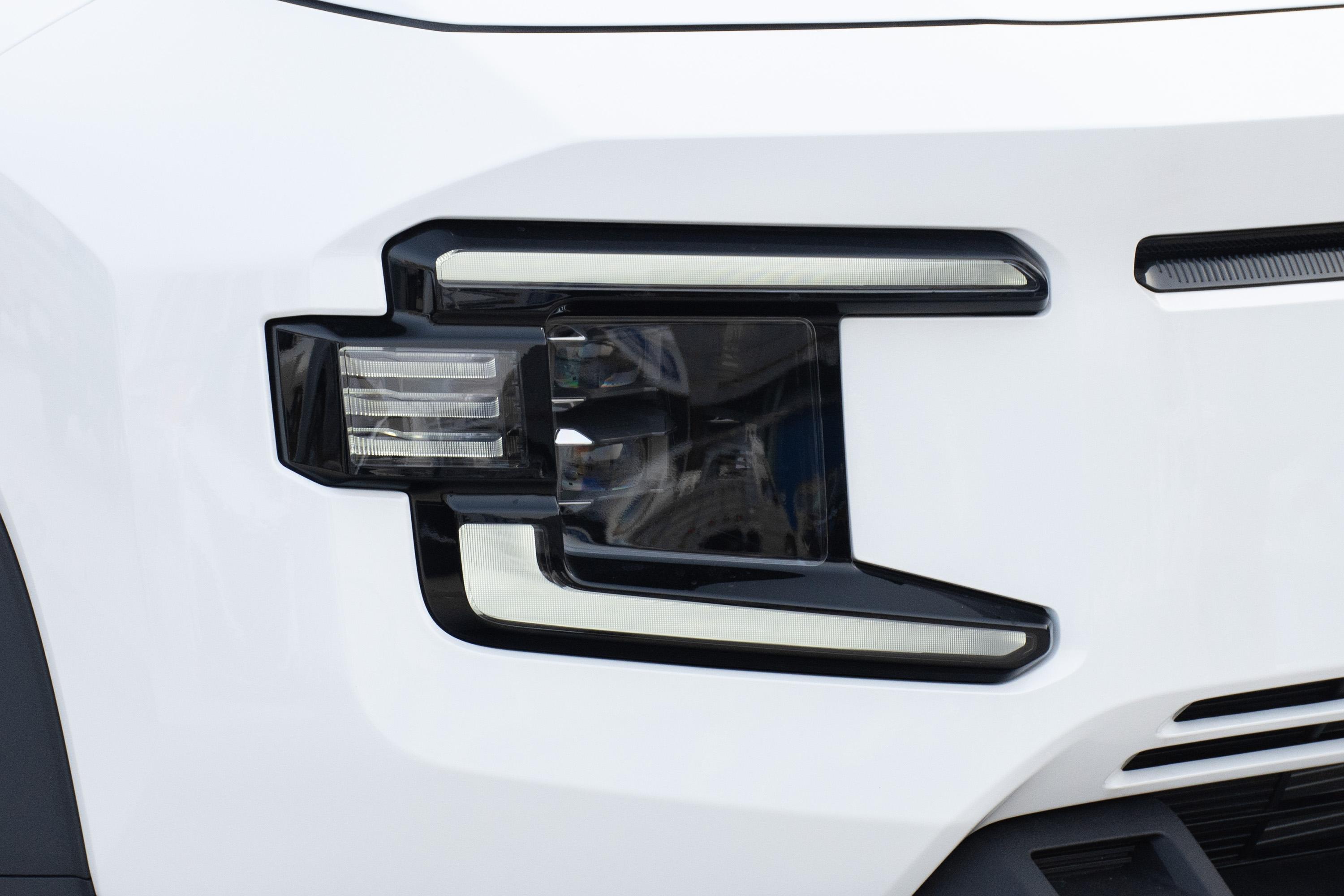 【深蓝G318174km 四驱空悬版大灯侧45度俯拍图片-汽车图片大全】-易车