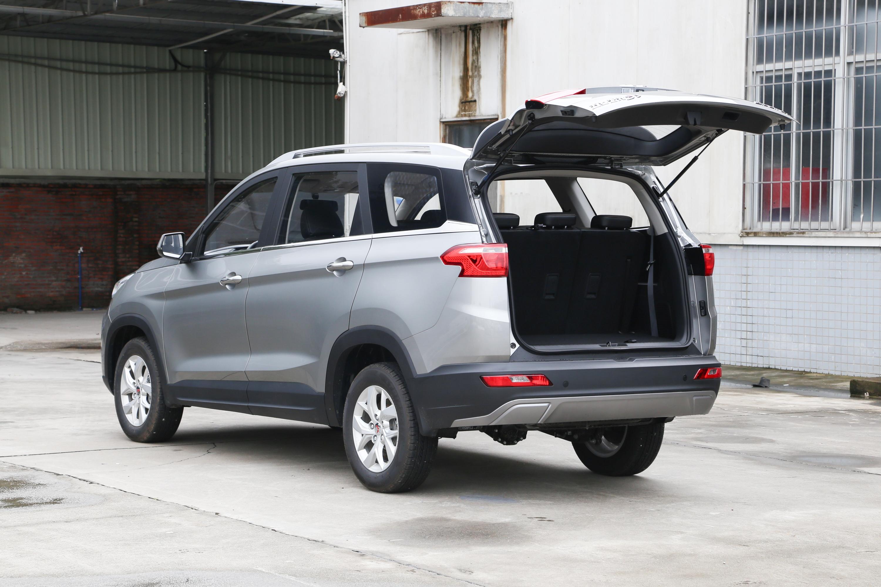 【五菱宏光S31.5L 豪华型后备厢开启45度侧拍图片-汽车图片大全】-易车