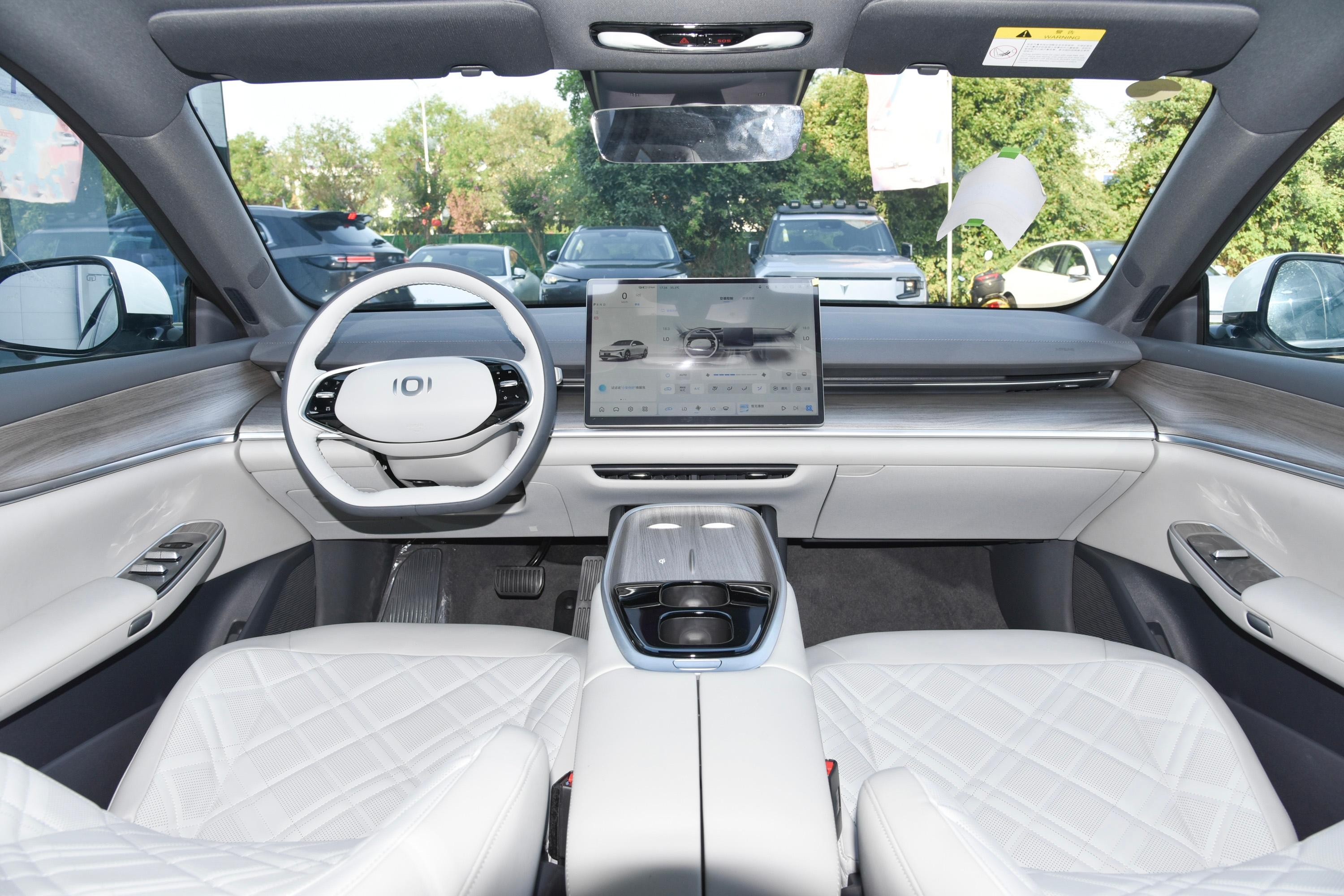 【长安启源A07纯电 真香版 515km 精英版 58.9kWh内饰全景正拍图片-汽车图片大全】-易车