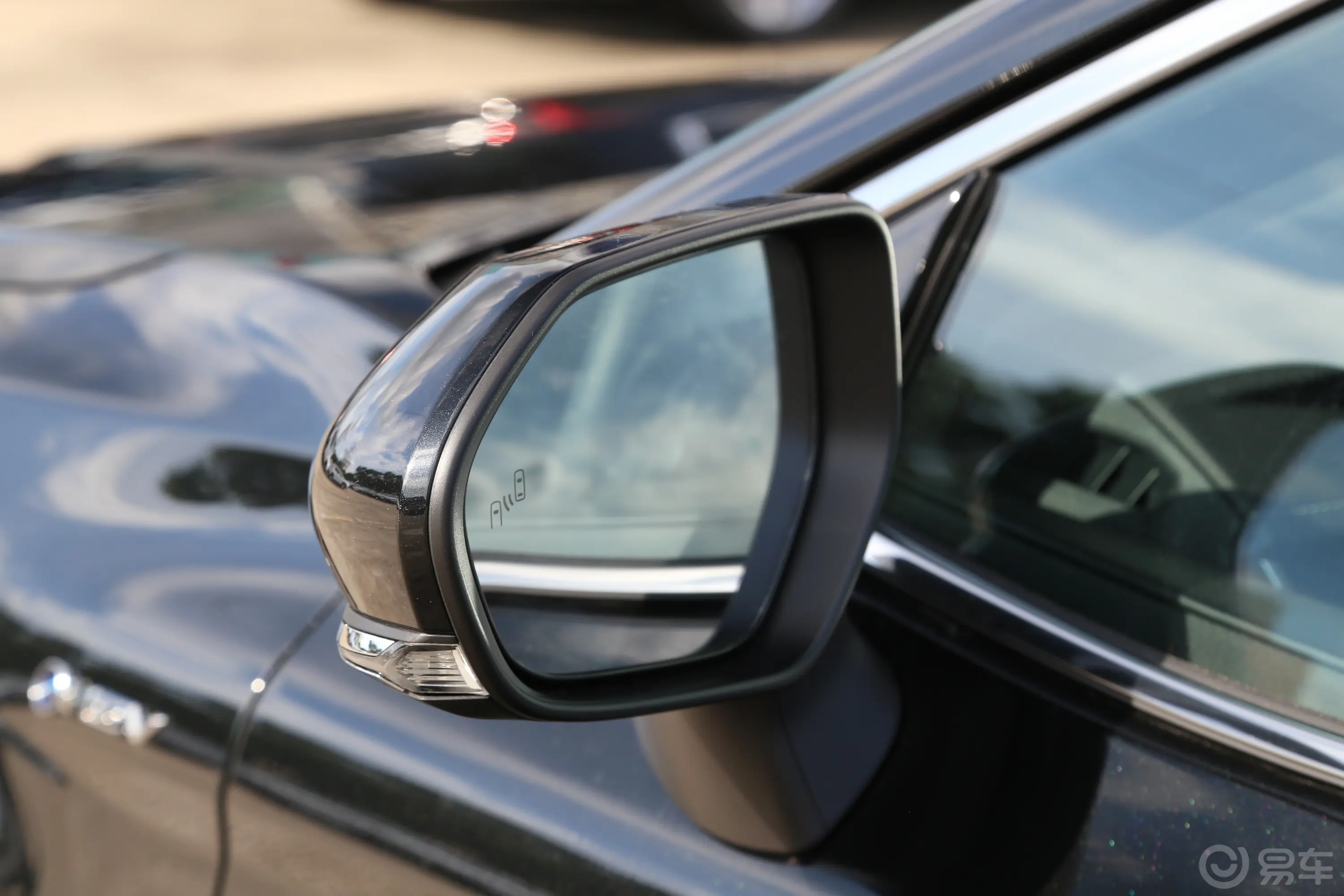 【凯美瑞双擎 2.5HG 尊贵版后视镜镜面图片-汽车图片大全】-易车
