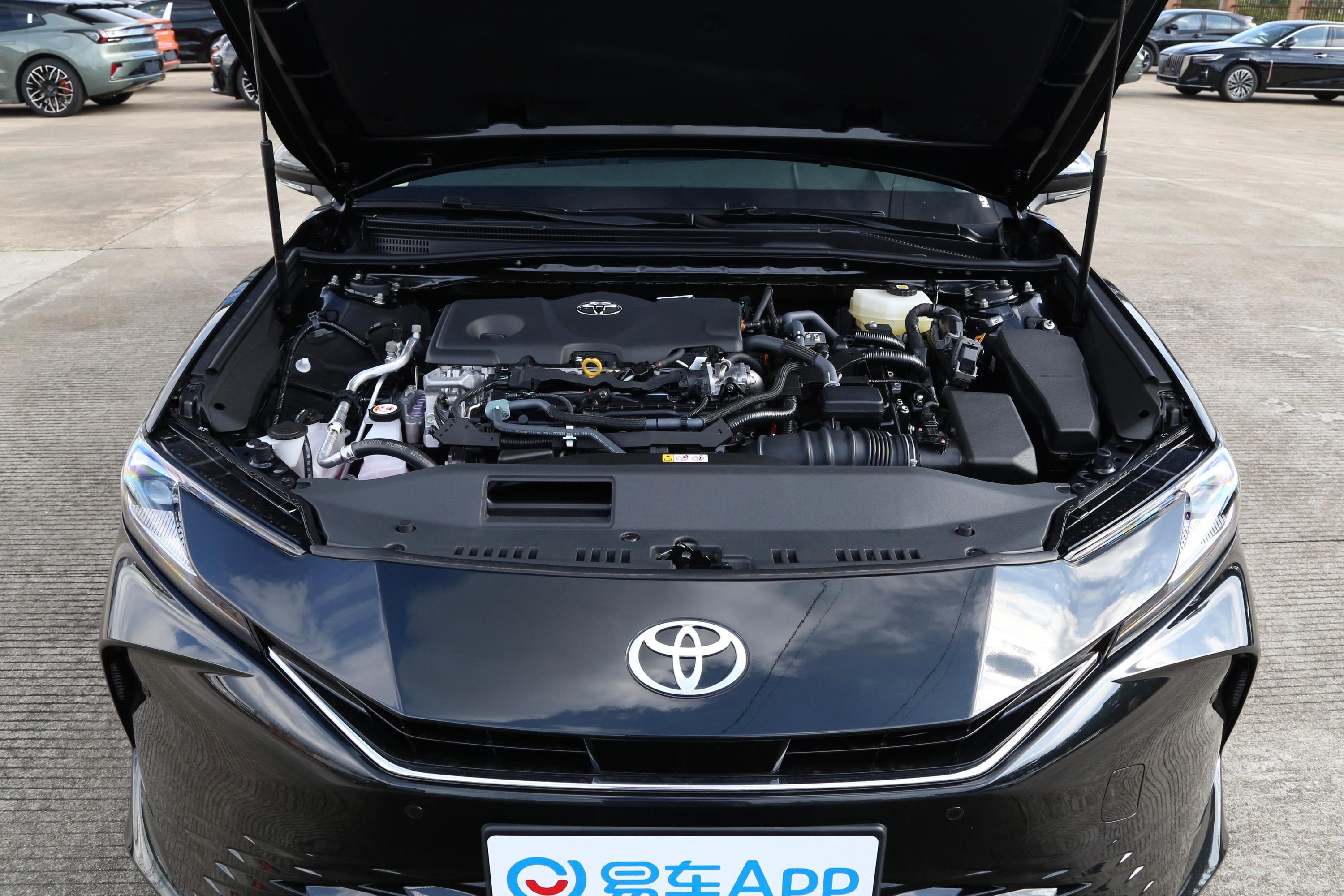 【凯美瑞双擎 2.5HG 尊贵版前舱整体图片-汽车图片大全】-易车