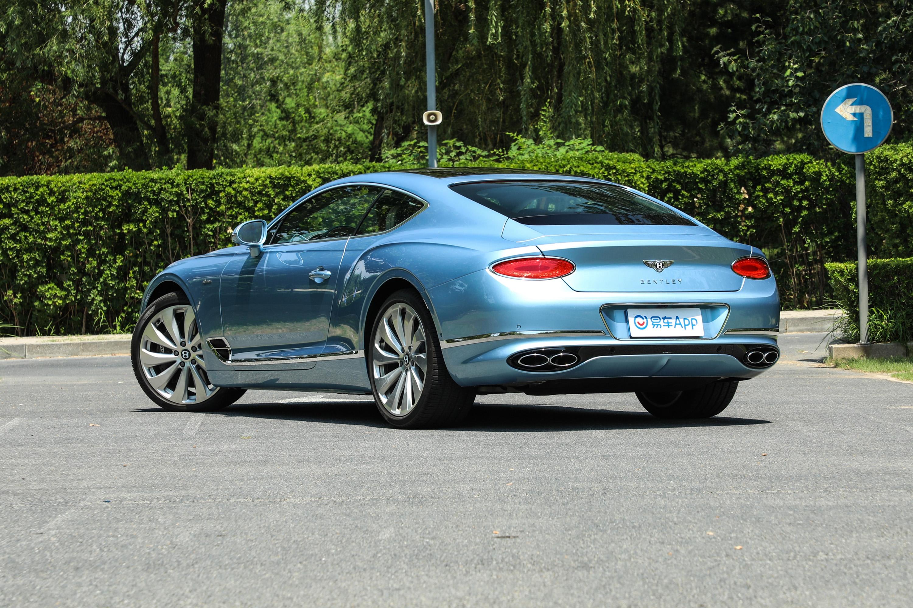 【欧陆4.0T GT V8 雅度版侧后45度车头向左水平图片-汽车图片大全】-易车