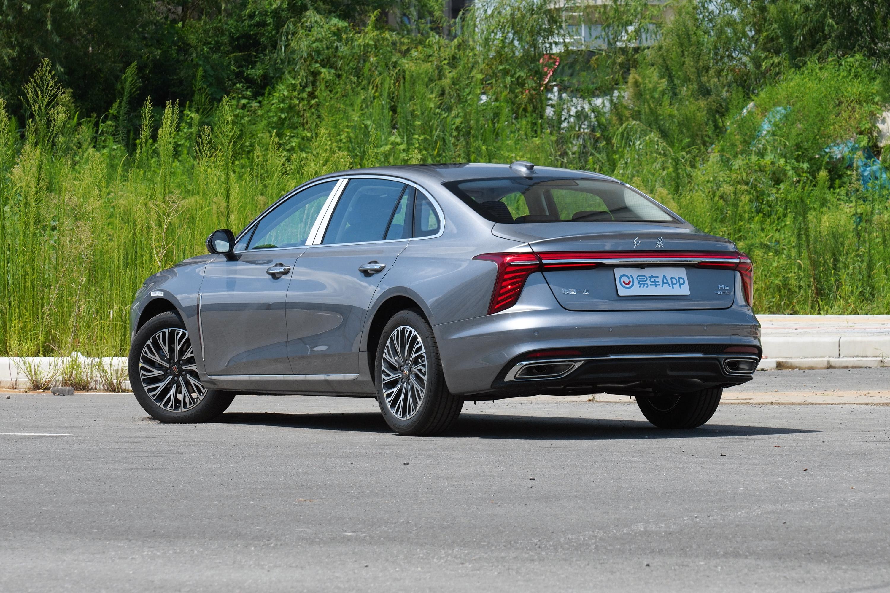 【红旗H52.0T 自动旗畅版侧后45度车头向左水平图片-汽车图片大全】-易车