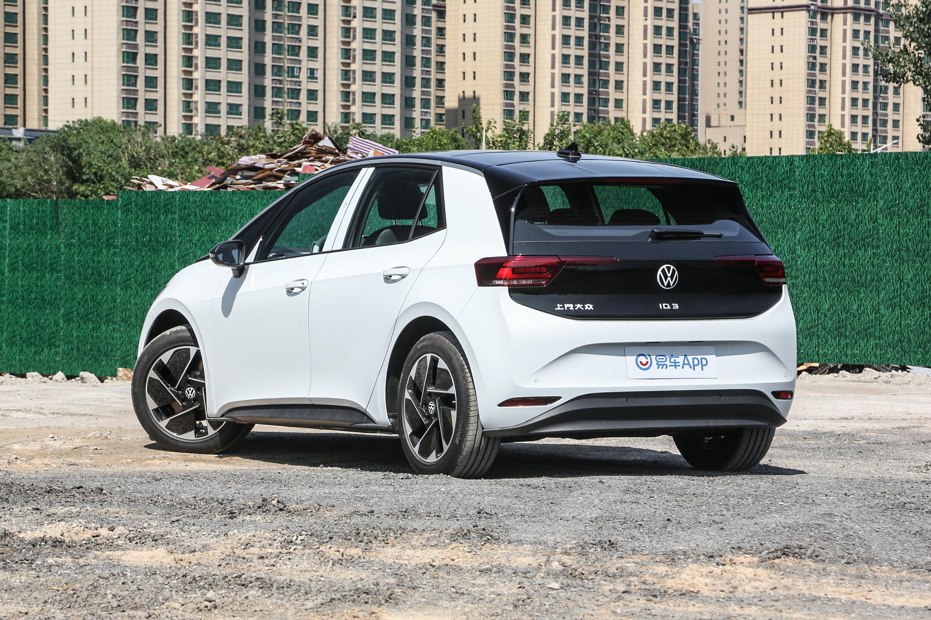 【大众ID.3聪明款 450km 出众氧气版侧后45度车头向左水平图片-汽车图片大全】-易车
