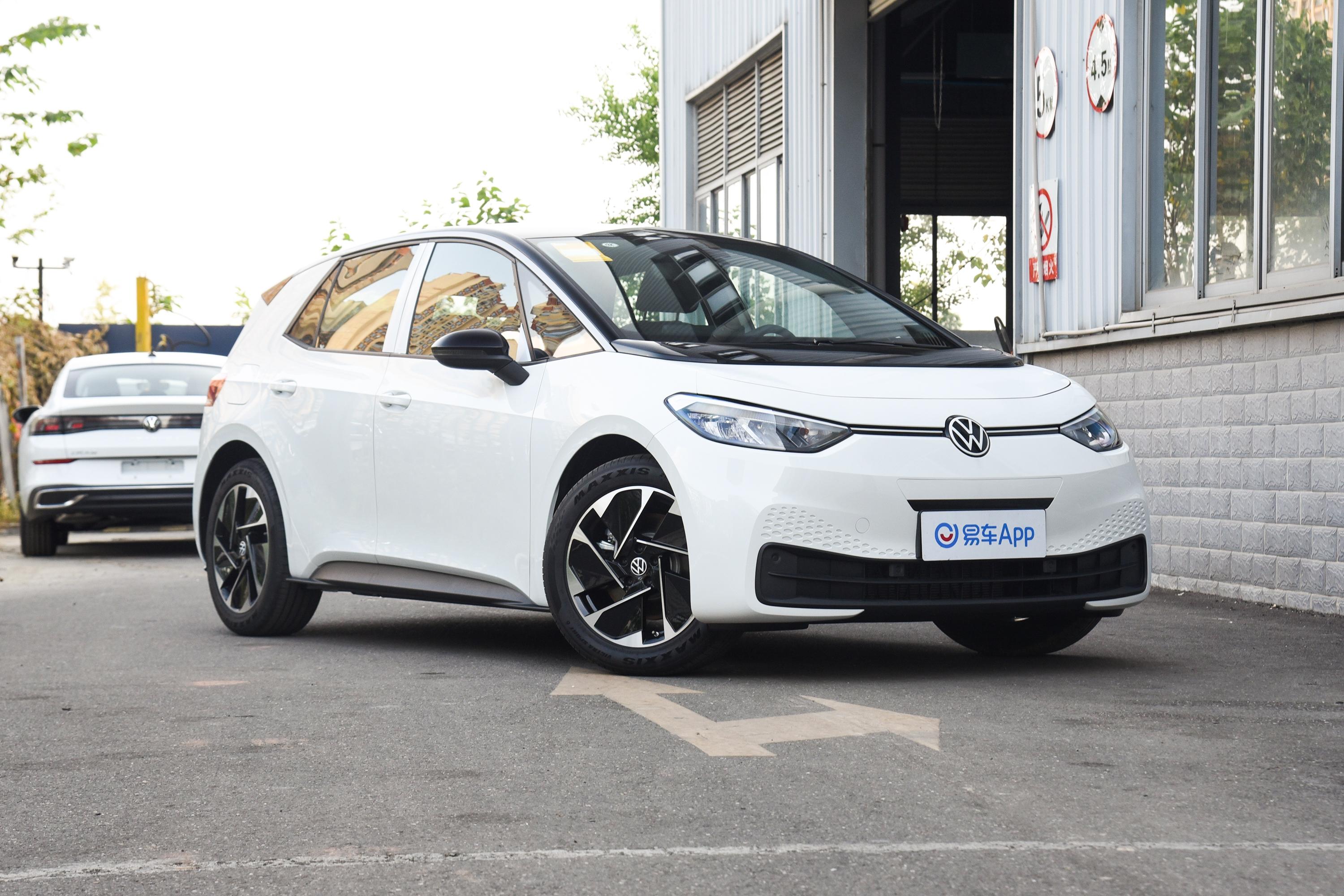 【大众ID.3聪明款 450km 纯净智享版侧前45度车头向右水平图片-汽车图片大全】-易车