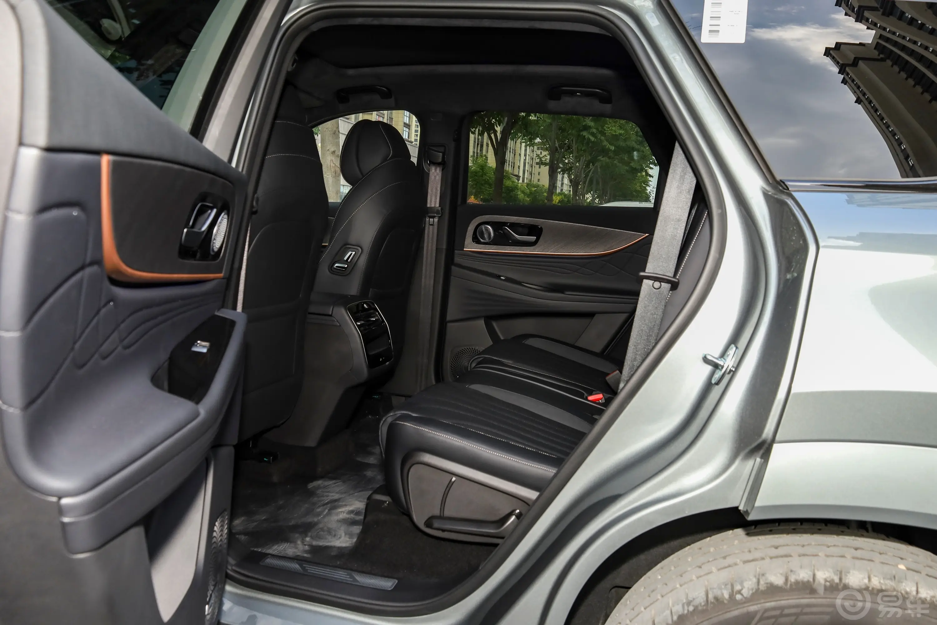 【瑞虎92.0T 双离合两驱豪享版 5座后排空间图片-汽车图片大全】-易车