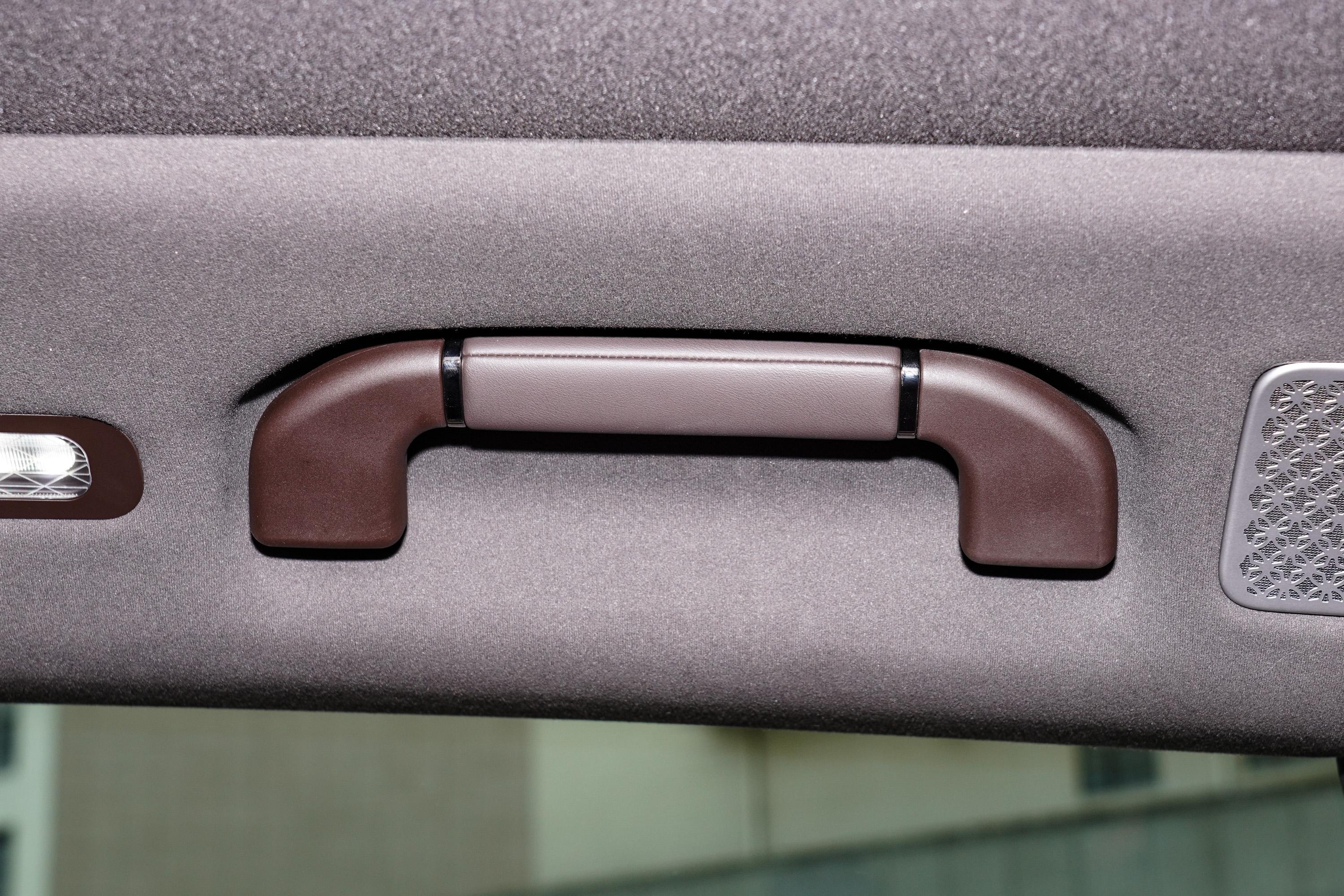 【腾势Z9GTDM 2.0T 201km 1100 Ultra版后排功能图片-汽车图片大全】-易车