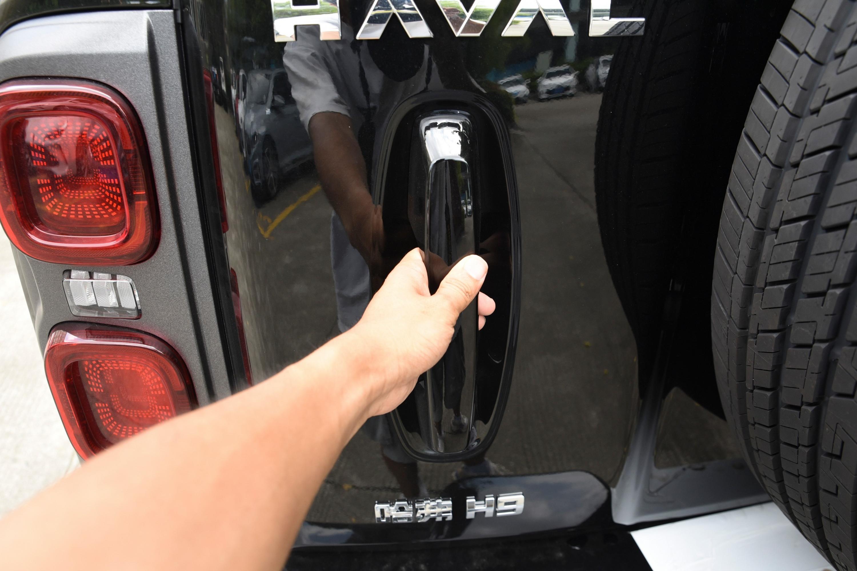 【哈弗H92.0T 拓境版 7座 汽油后备厢图片-汽车图片大全】-易车