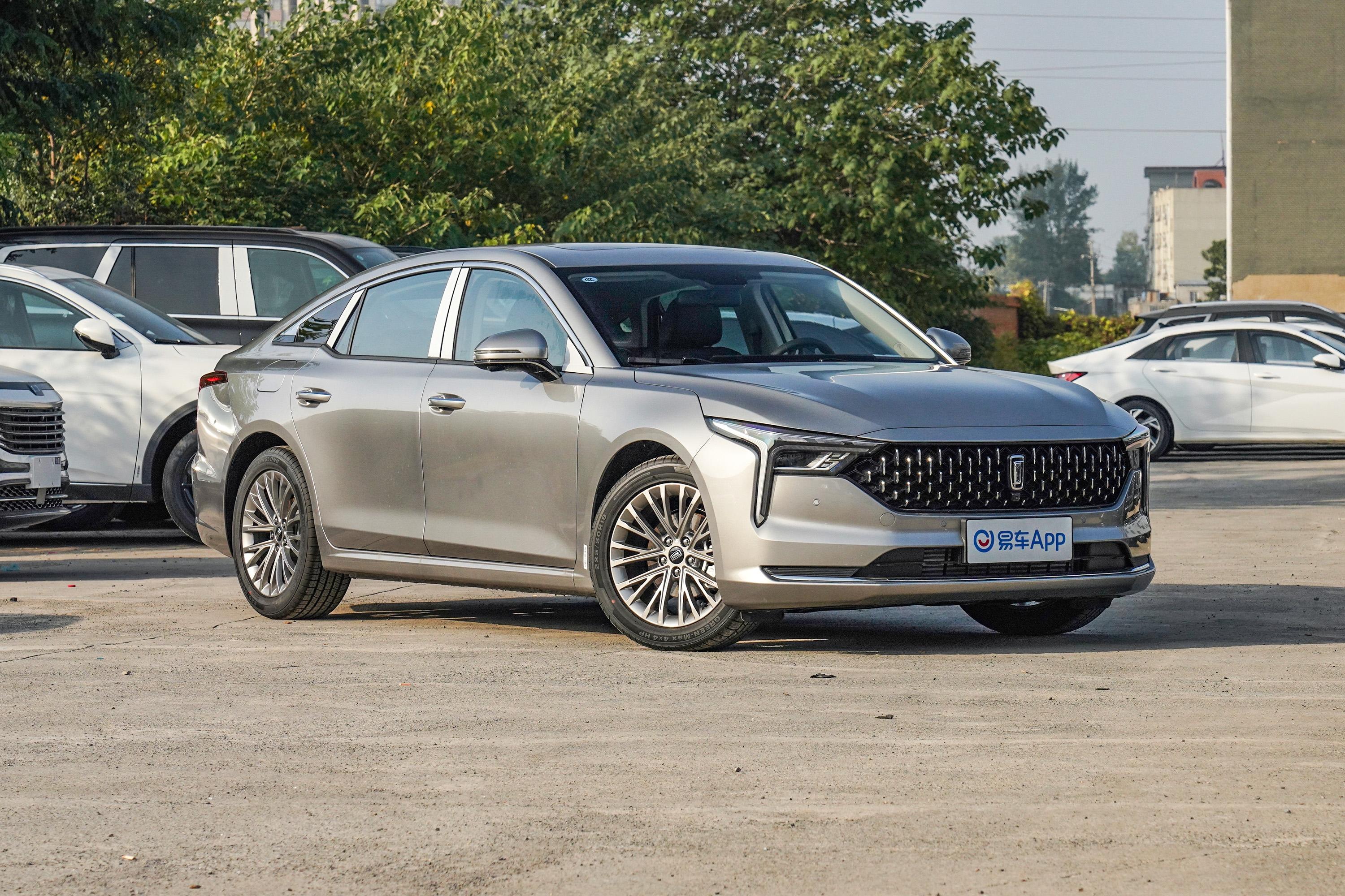 【奔腾B70龙耀版 1.5T 双离合舒享型侧前45度车头向右水平图片-汽车图片大全】-易车