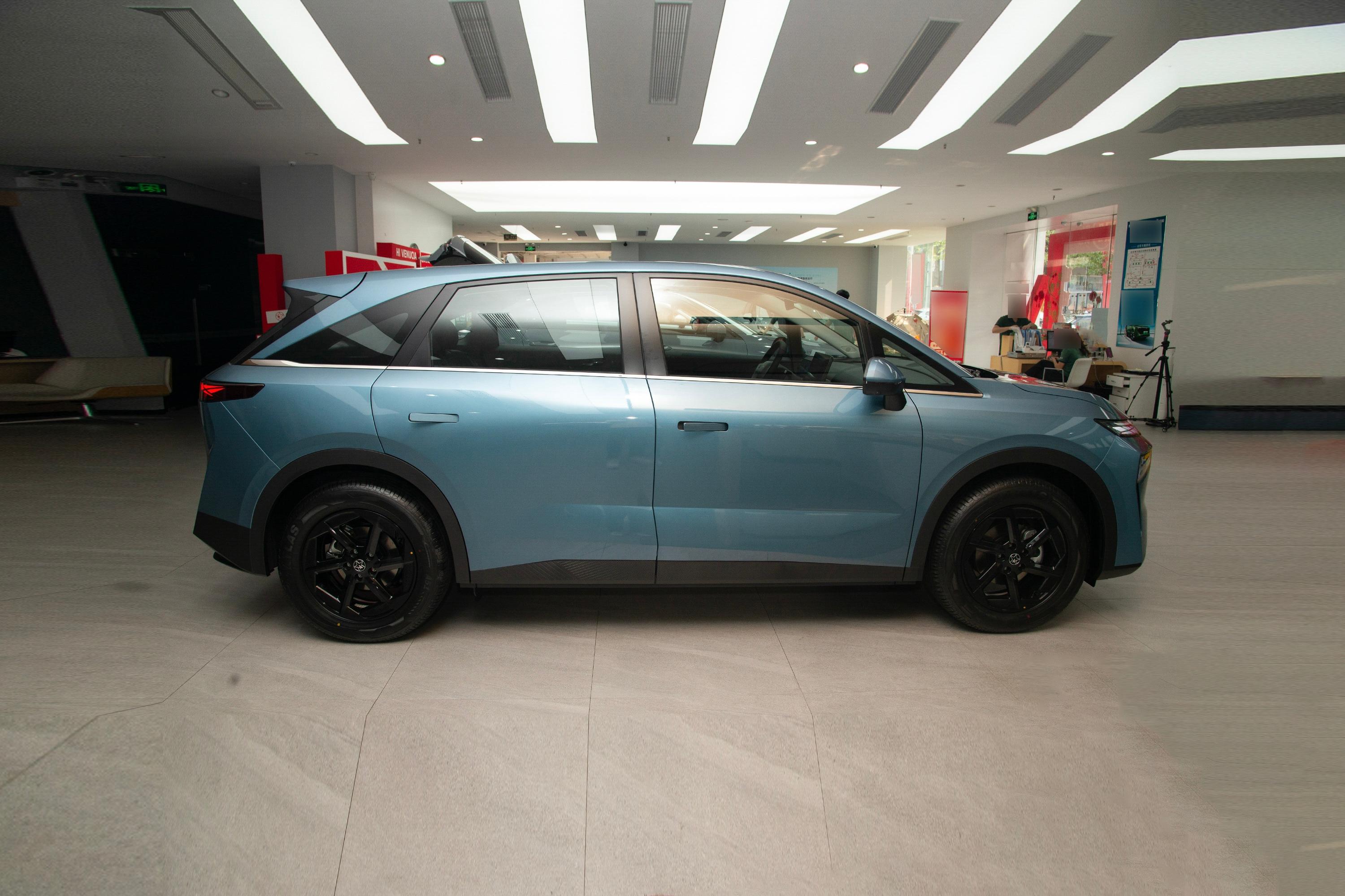 【启辰VX6大平层 520 Pro正侧车头向右水平图片-汽车图片大全】-易车