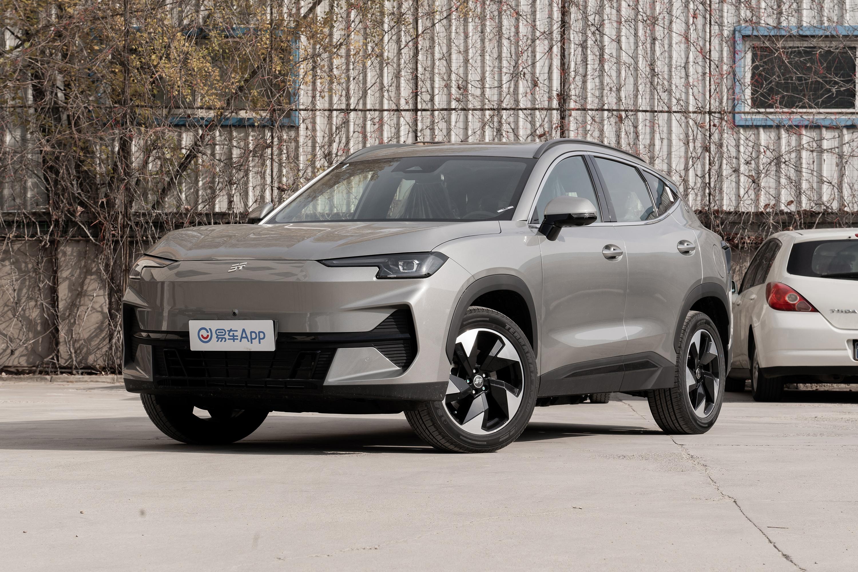 【山海L61.5T 125km ULTRA侧前45度车头向左水平图片-汽车图片大全】-易车