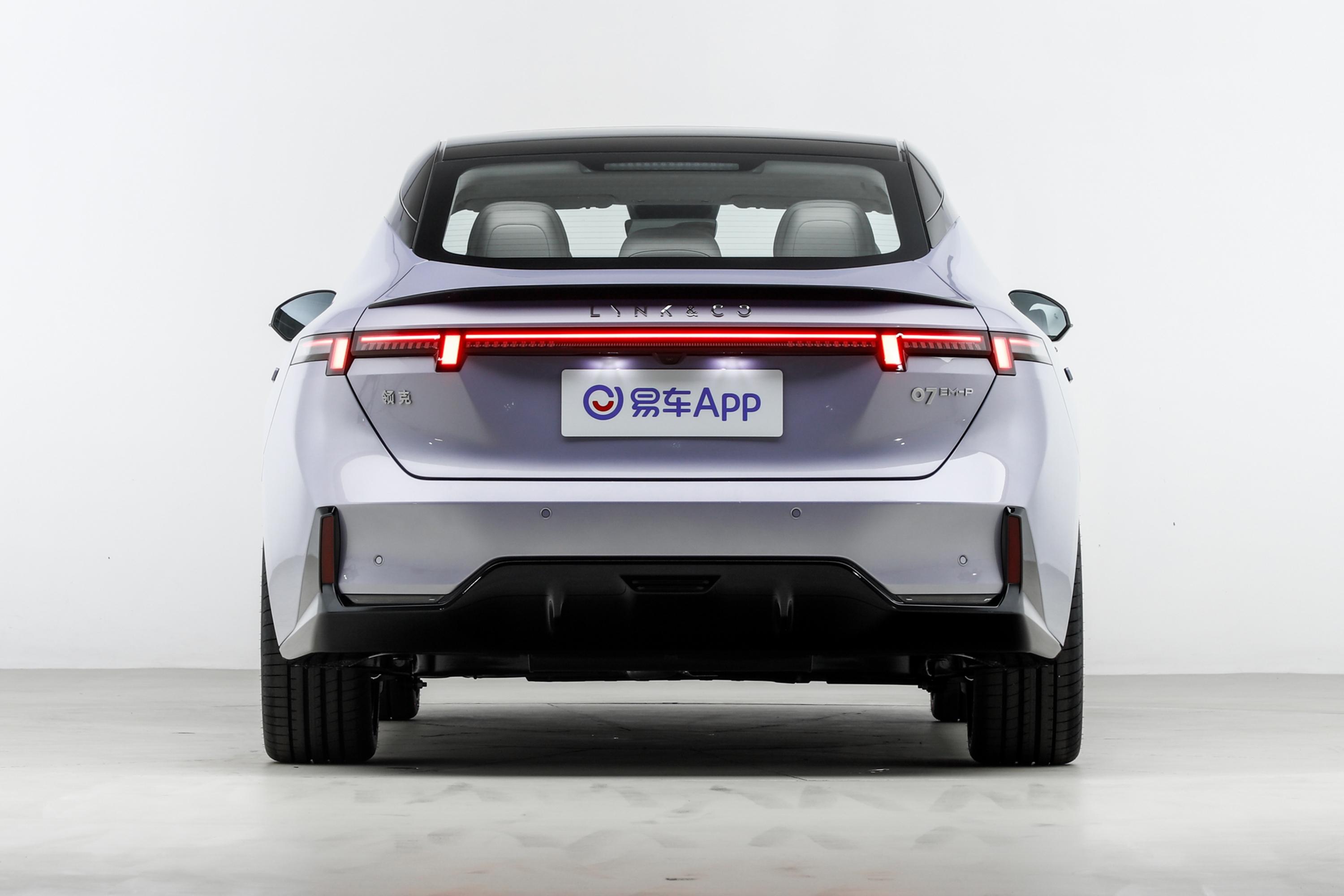【领克07 EM-PEM-P 1.5T 126km 长续航Halo正后水平图片-汽车图片大全】-易车