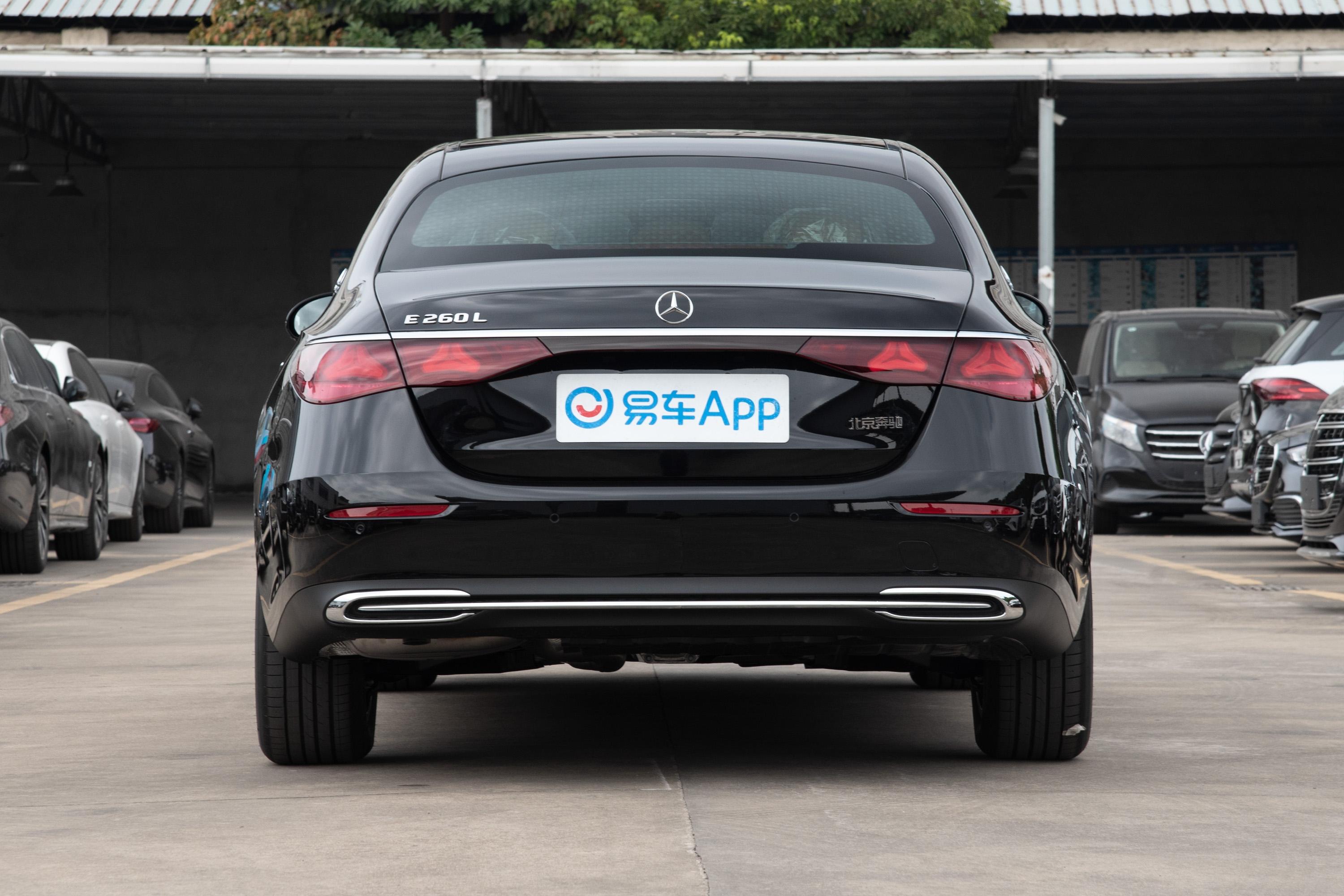 【奔驰E级E 260 L正后水平图片-汽车图片大全】-易车