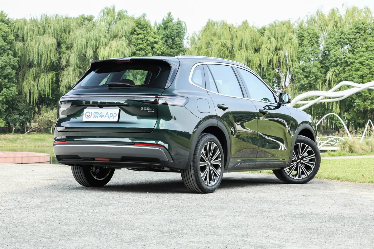 【银河星舰71.5L 120km 领航版侧后45度车头向右水平图片-汽车图片大全】-易车