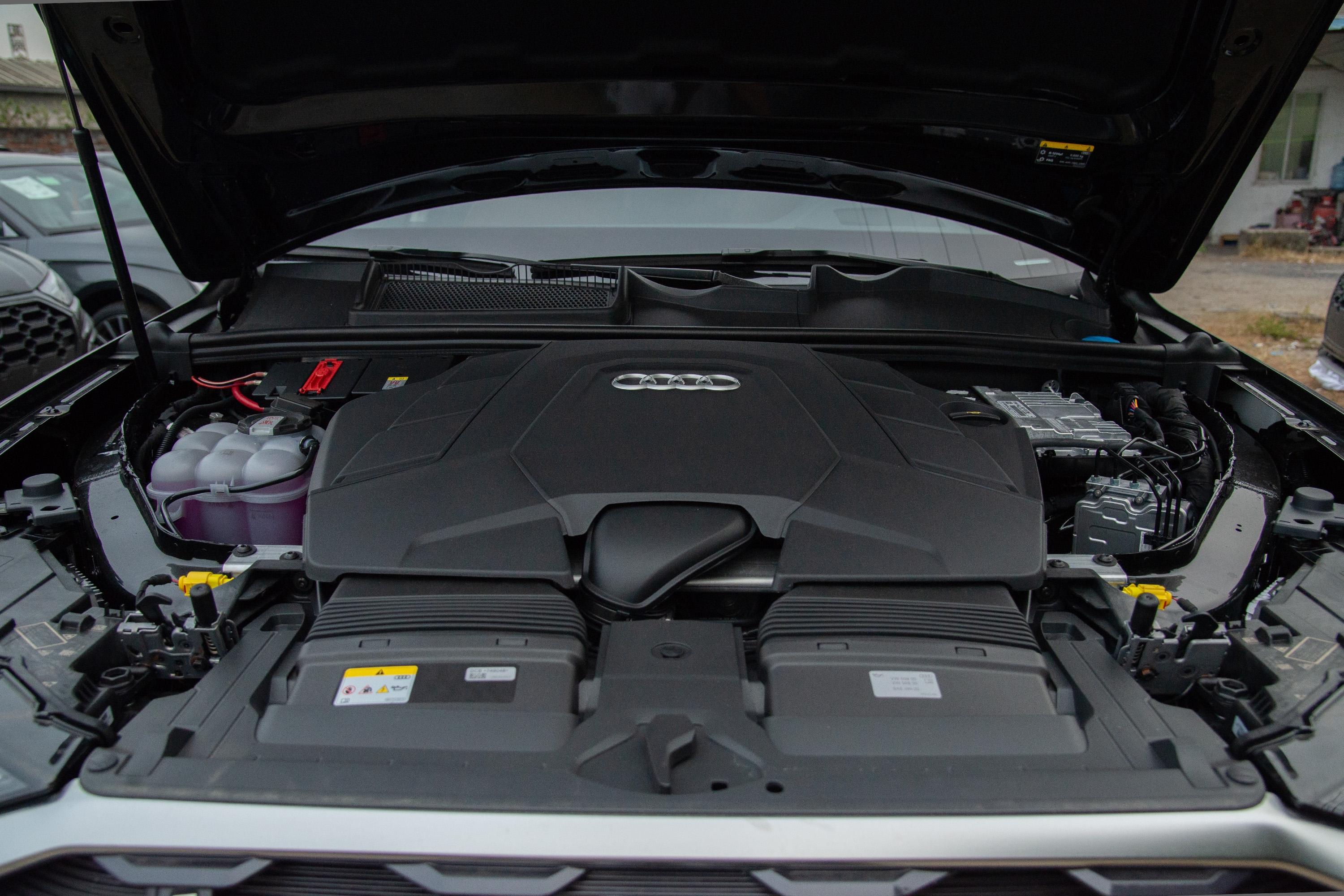 【奥迪Q755 TFSI quattro S line尊贵型 7座发动机/电机特写图片-汽车图片大全】-易车