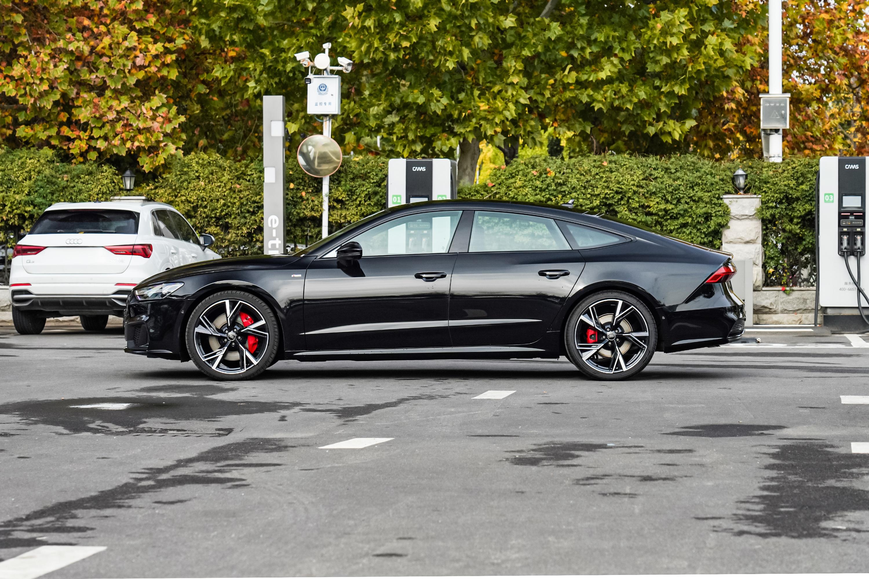 【奥迪A755 TFSI quattro 尊享型正侧车头向左水平图片-汽车图片大全】-易车