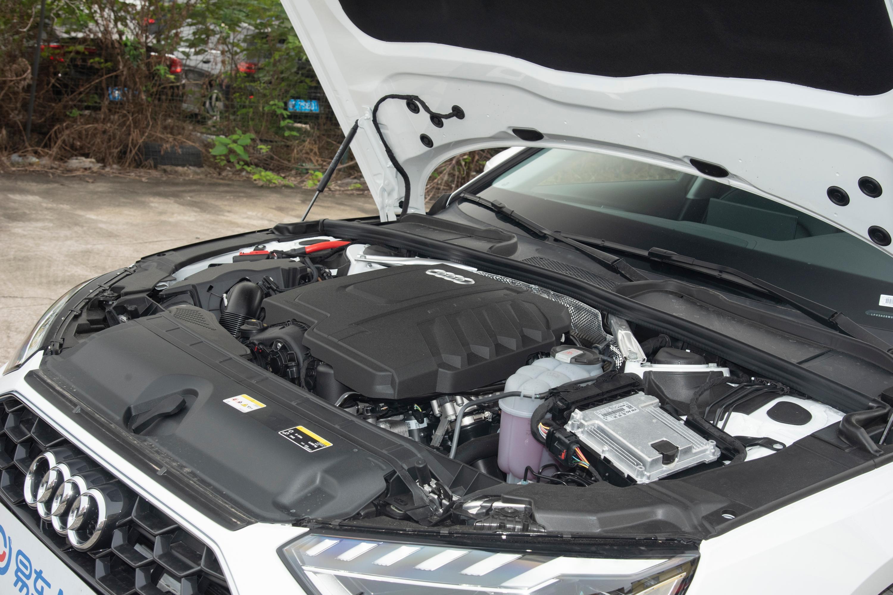 【奥迪A4L200万辆悦享版 40 TFSI 时尚动感型动力底盘图片-汽车图片大全】-易车